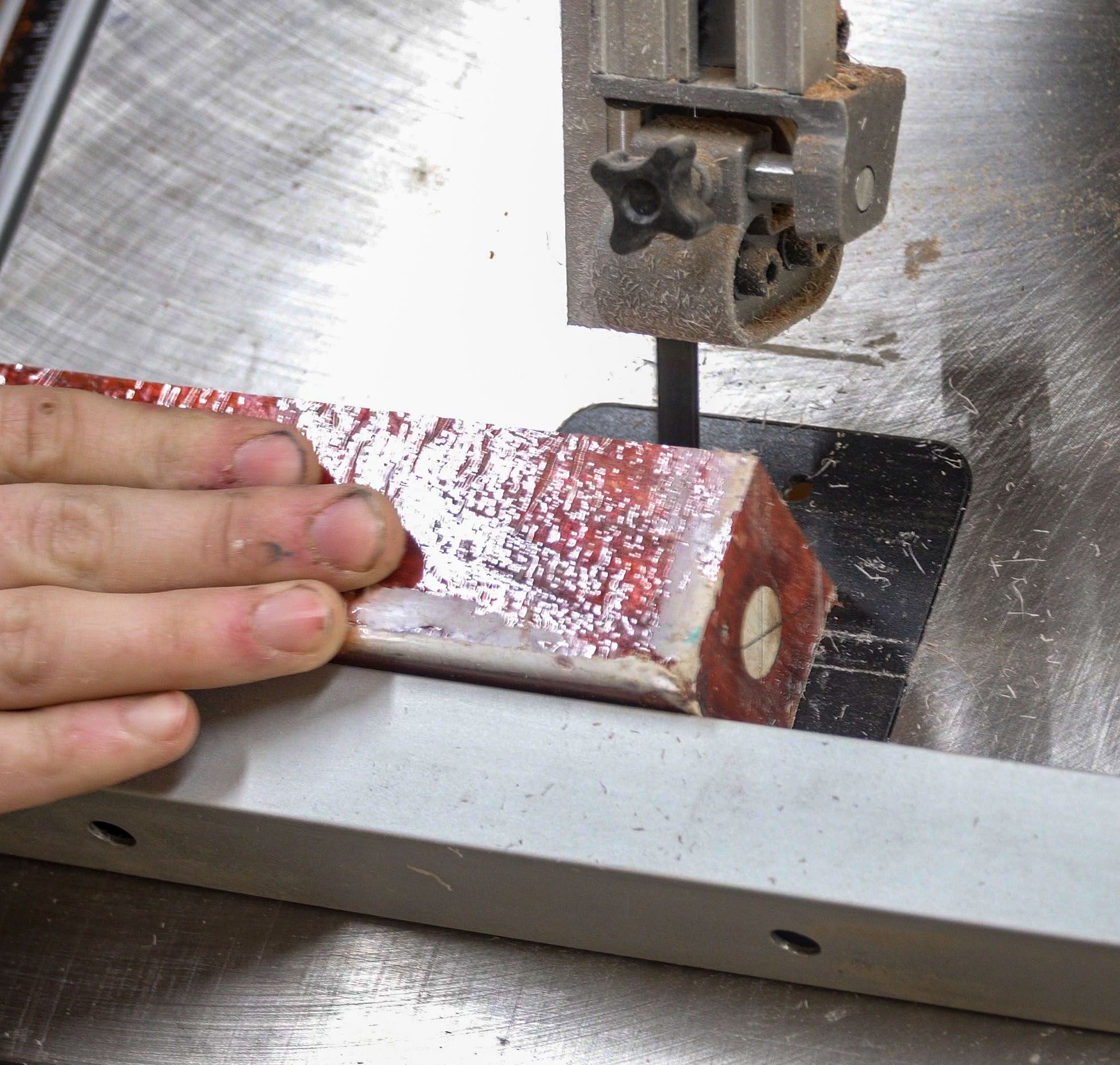 How to Make a Custom Hybrid Epoxy Pool Cue Using a Wood Lathe : 19 ...