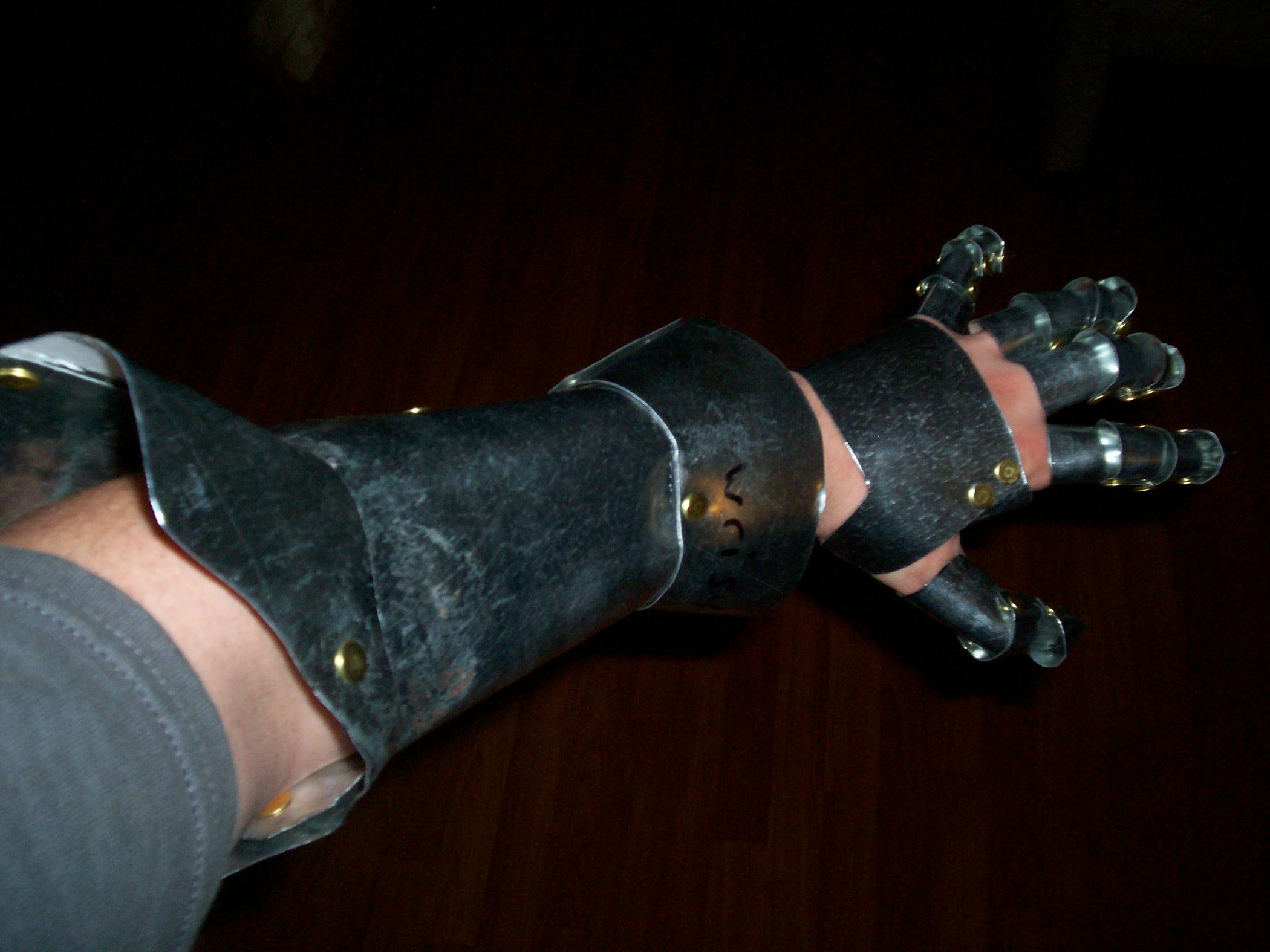 How to Make Vincent's Claw : 10 Steps (with Pictures) - Instructables