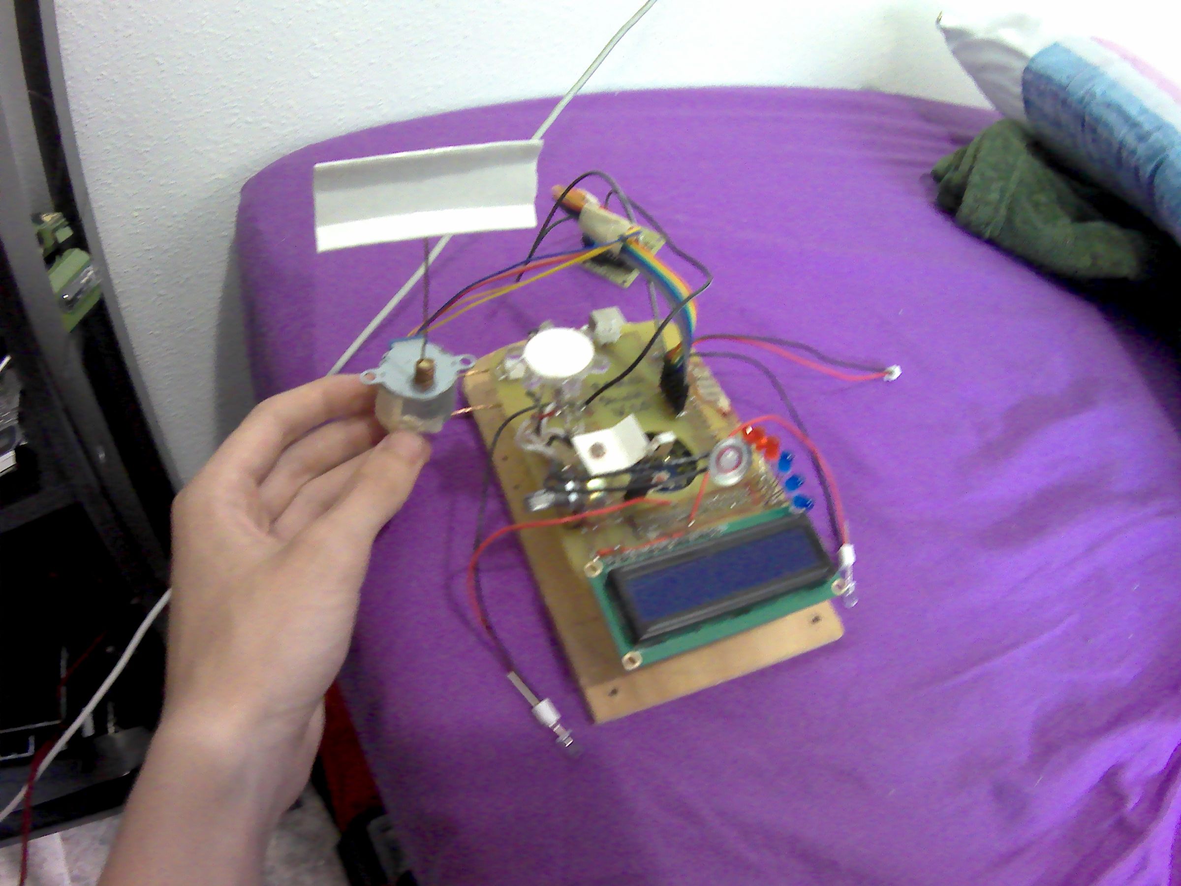 Arduino IR Robot Display Platform : 10 Steps (with Pictures ...