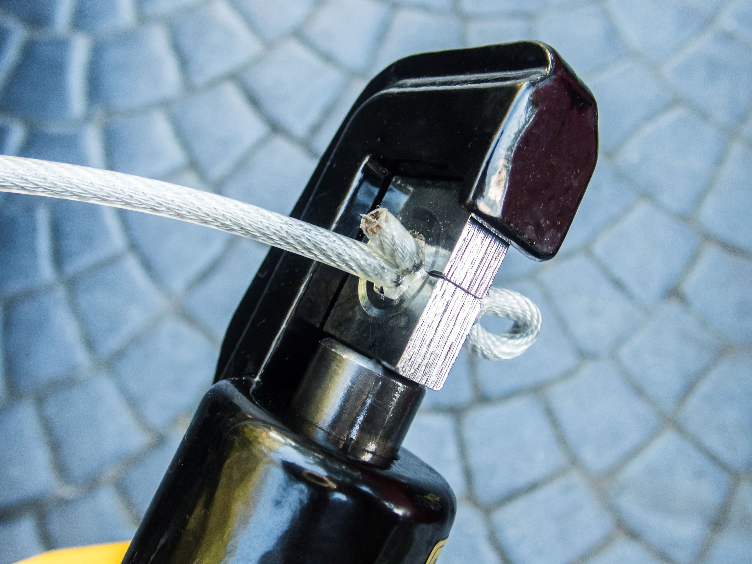 Anti-Theft Moto & Bike Helmet Tether Lock : 15 Steps (with Pictures ...