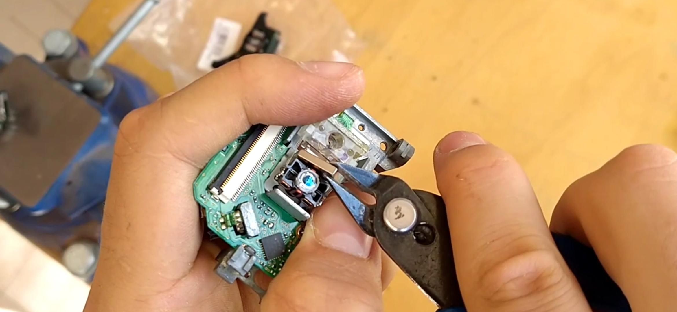 Best Ways to Find Magnets for DIY Projects at Home : 8 Steps (with ...