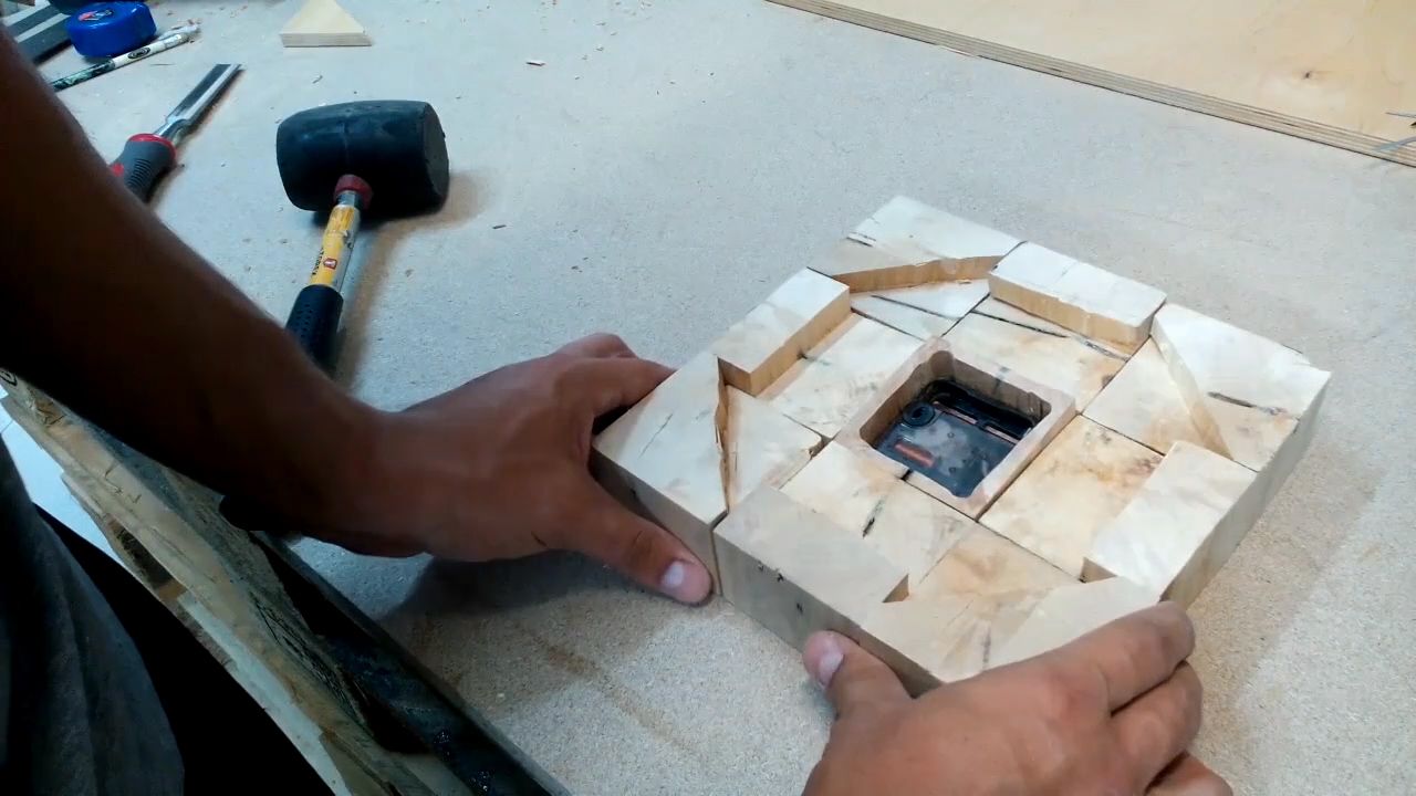 A Clock From Pallet Wood Blocks : 7 Steps (with Pictures) - Instructables