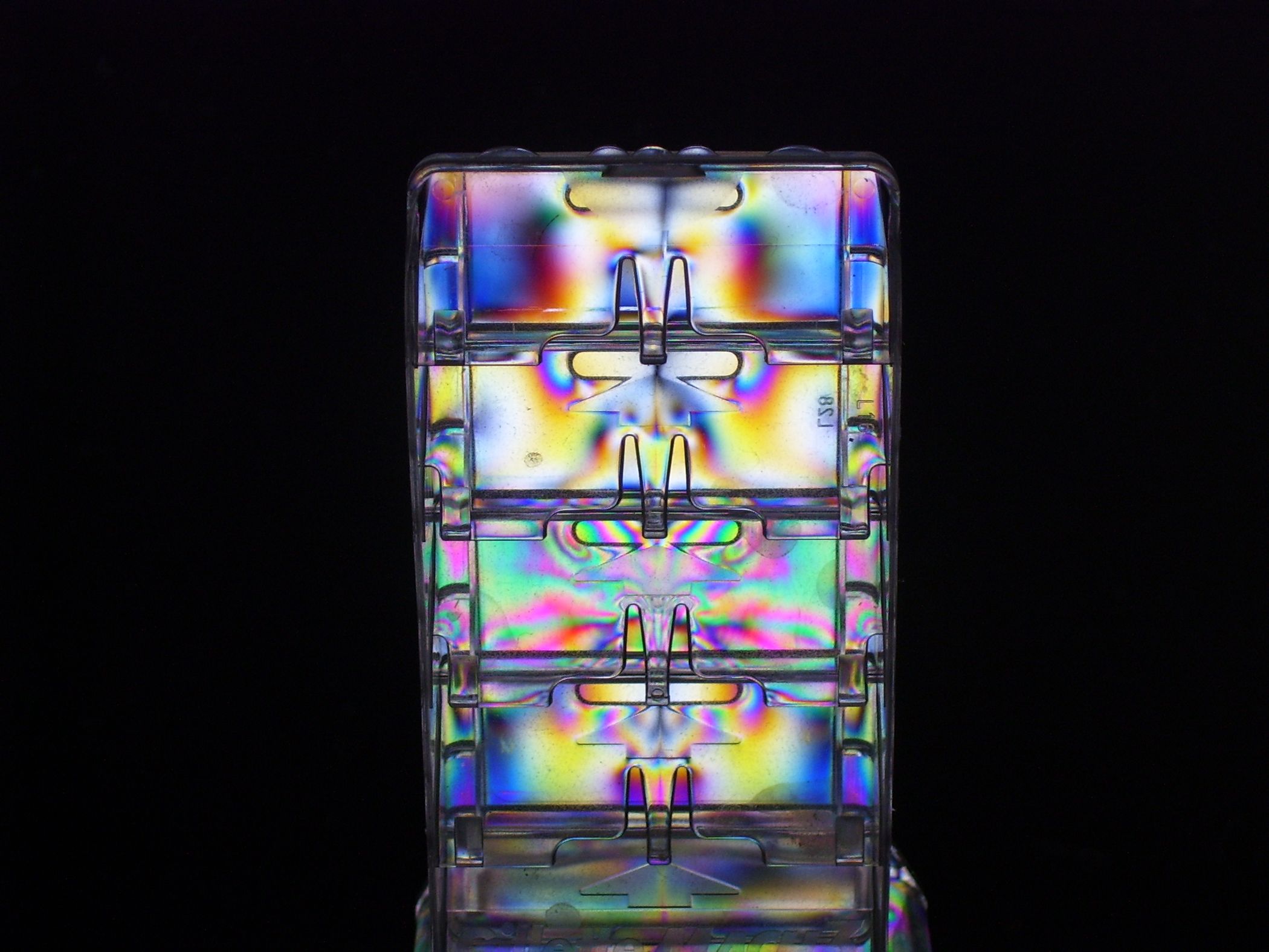 Capture the Ethereal Beauty of Everyday Objects Using Polarized Light ...