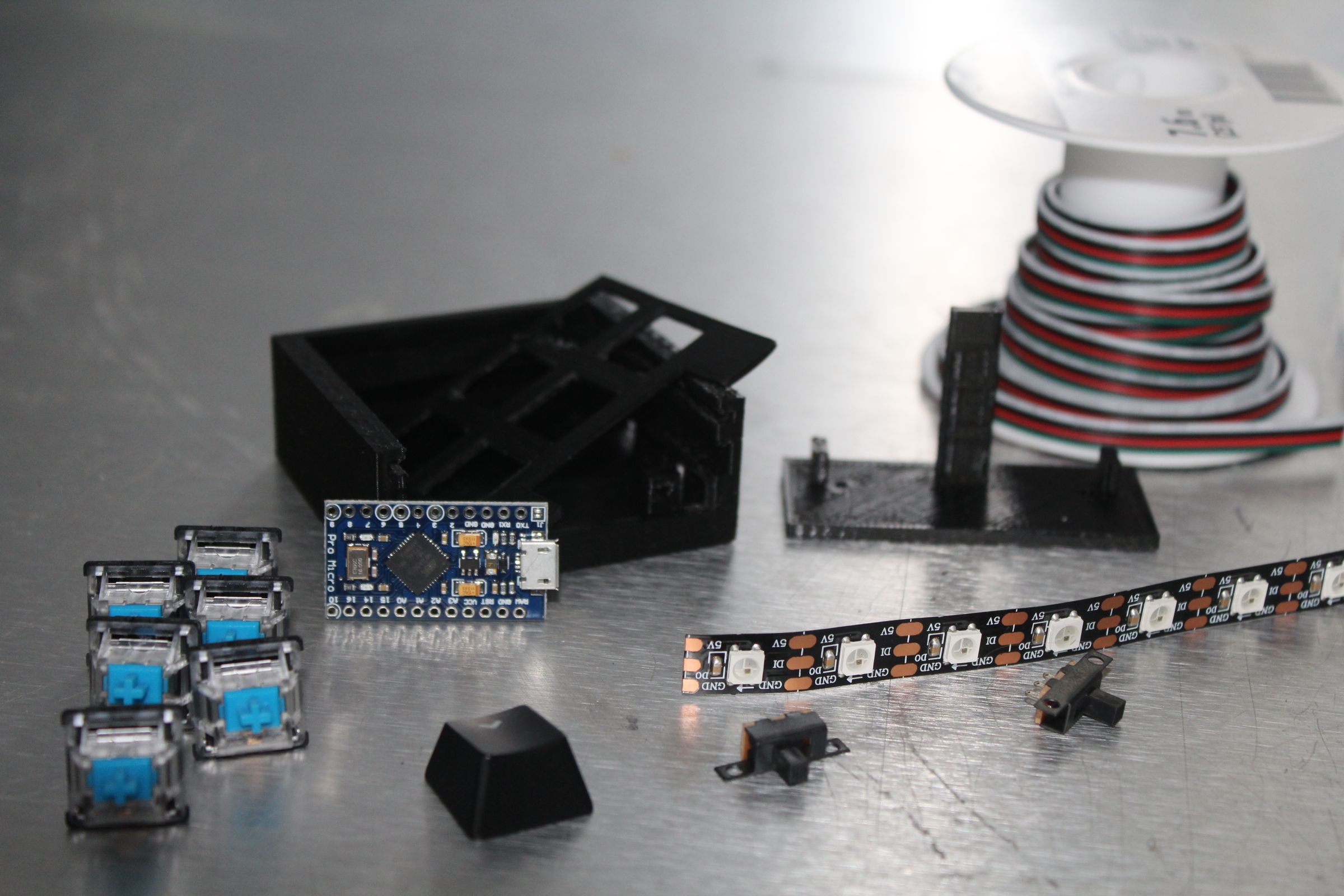 Custom Macro Mechanical Keypad : 12 Steps (with Pictures) - Instructables