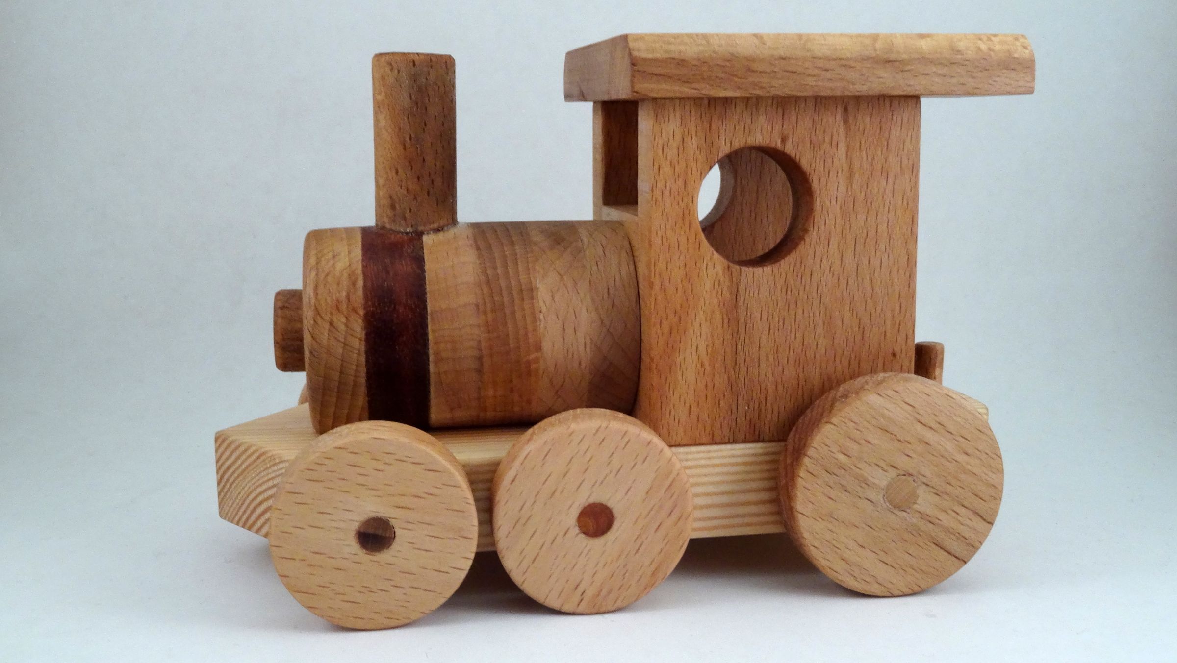 Wooden Train With Wagons : 10 Steps (with Pictures) - Instructables