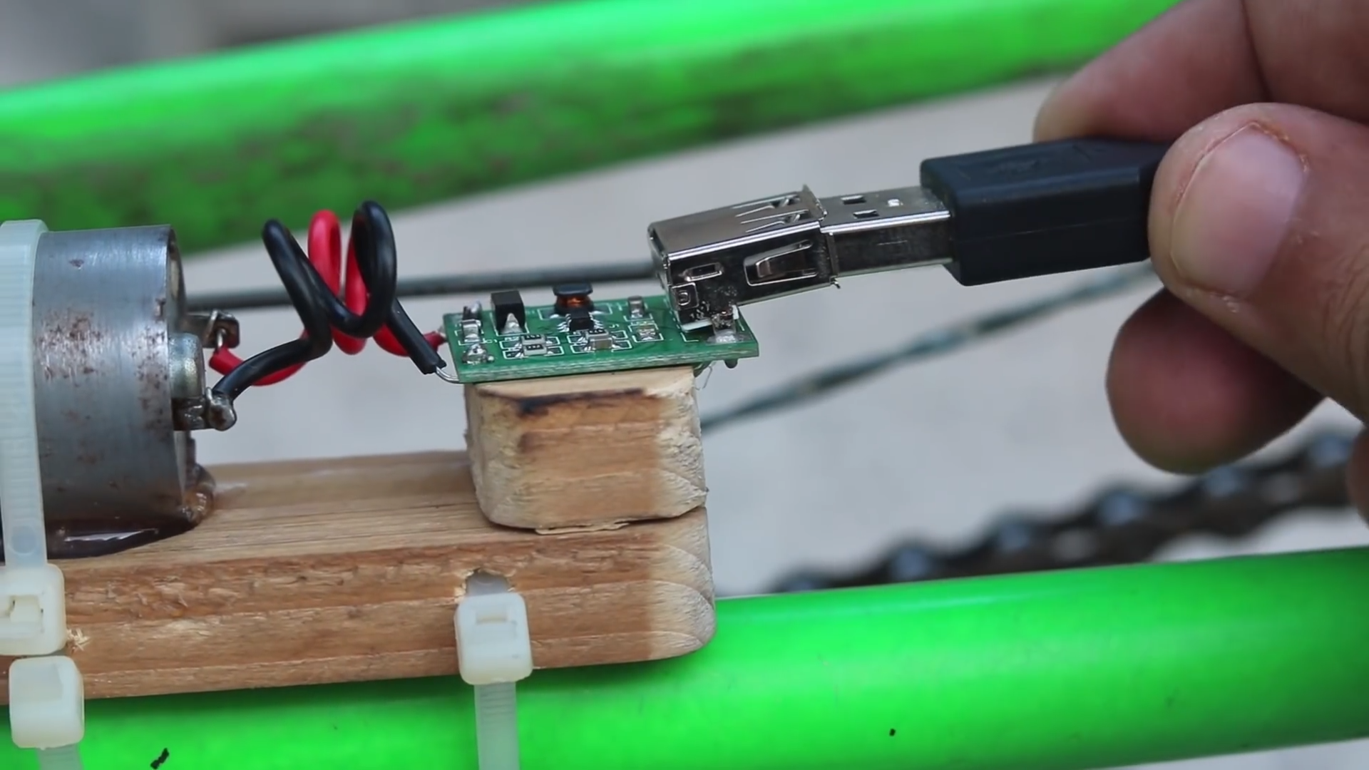 Bicycle Mobile Charger : 6 Steps (with Pictures) - Instructables