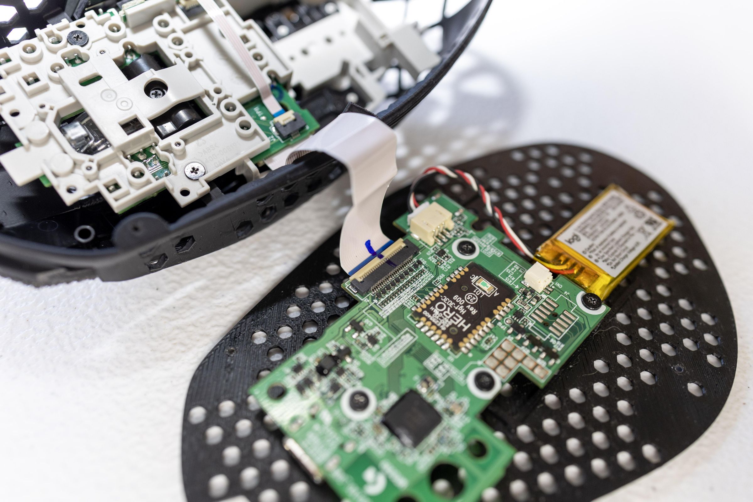 G502X Lightweight Mod Guide : 3 Steps - Instructables