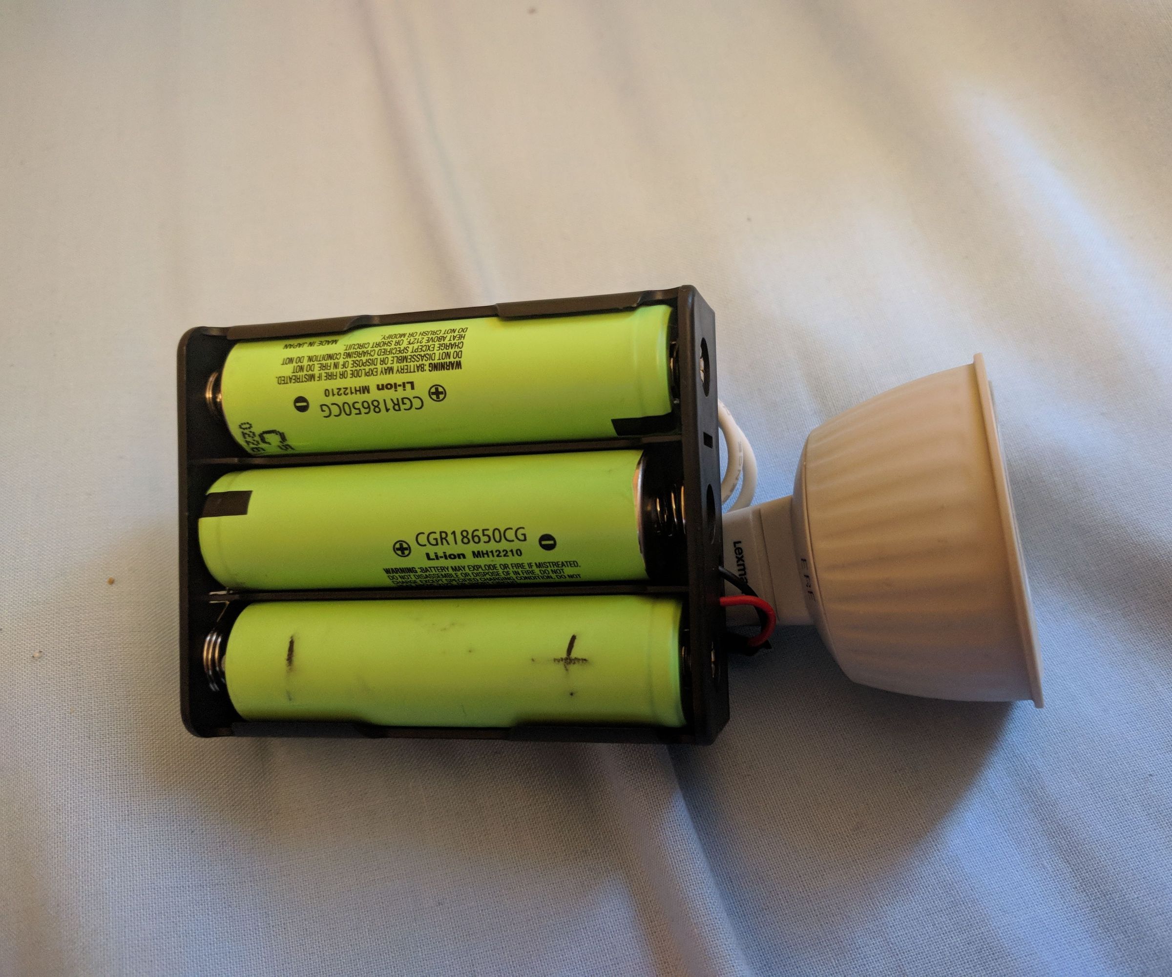 Powerful Multipurpose LED Flashlight. 12v 350lm - Instructables