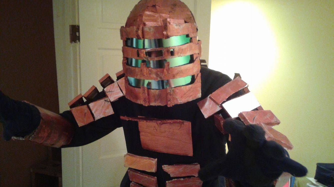 Isaac Clarke Cosplay