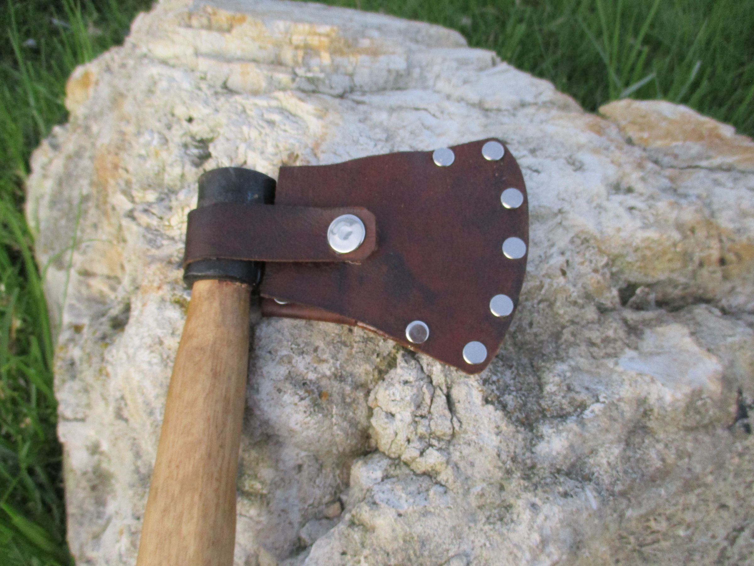 Bushcraft Leather Belt Kit : 6 Steps (with Pictures) - Instructables