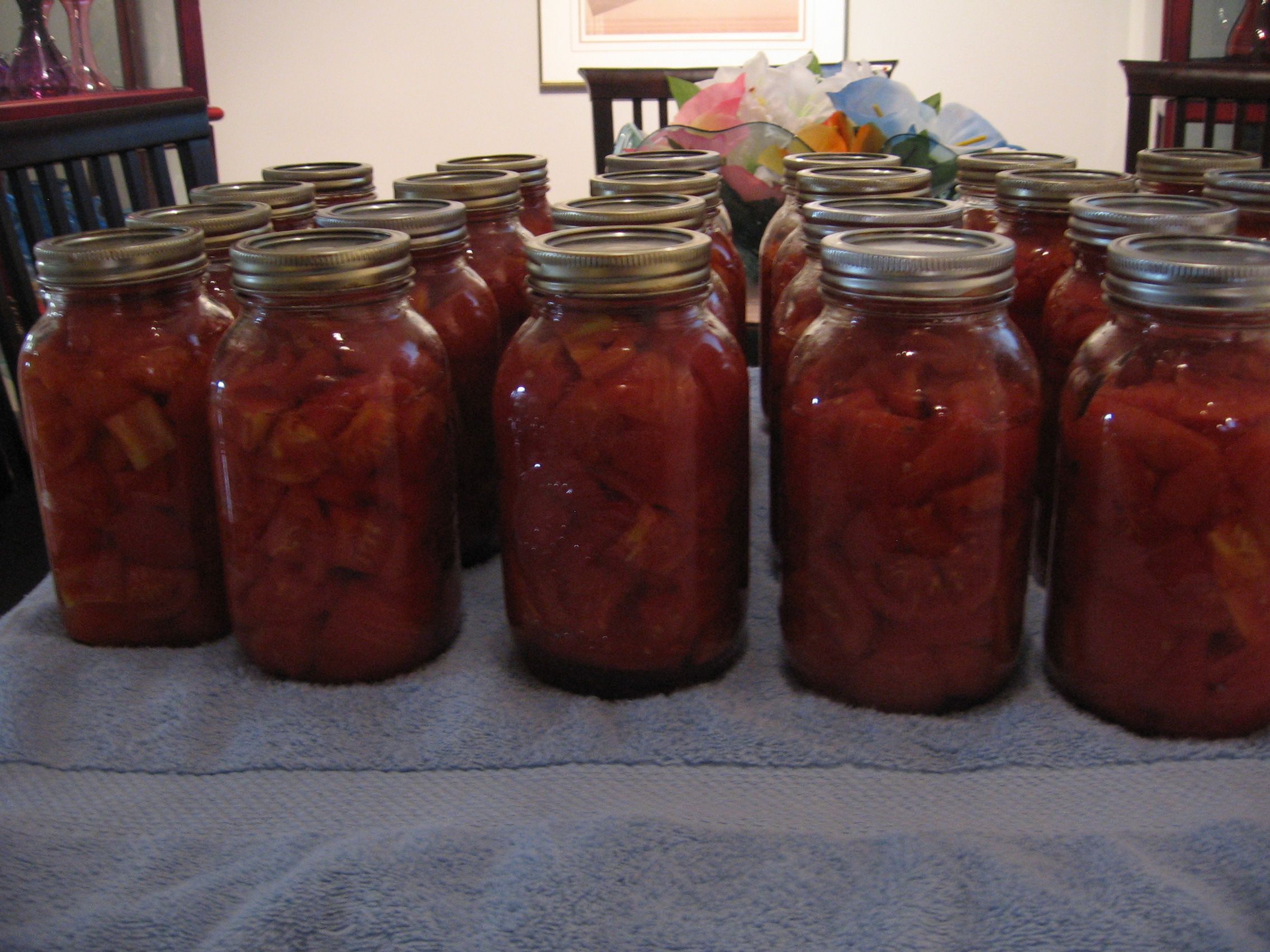 Roma Sunday - 15 Minute Pressure Canned Roma Tomatoes Without Water or ...