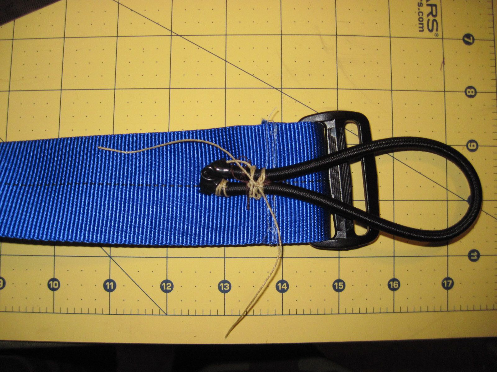 "Seat(less)" Strap Chair : 7 Steps (with Pictures) - Instructables