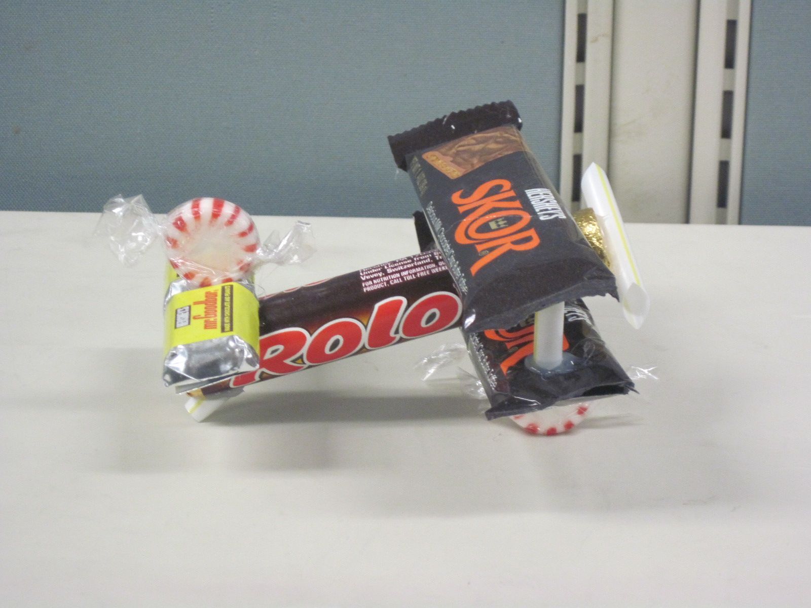 Candy Biplane : 14 Steps - Instructables