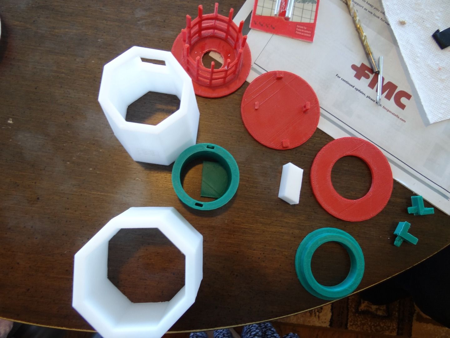 Pete's Dragon Lighthouse Prop : 4 Steps (with Pictures) - Instructables