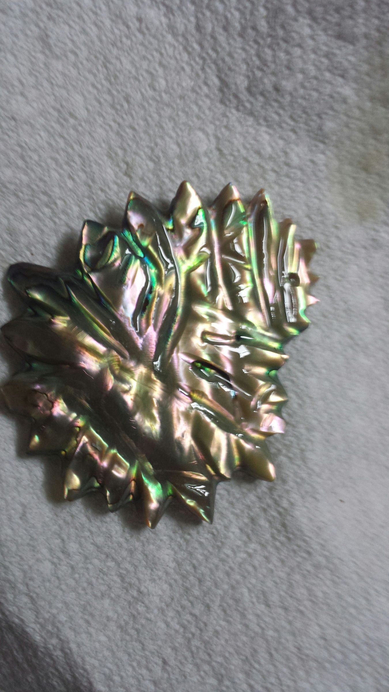 Upcycling & Carving Abalone Shell Into Jewelry and Gris Gris ...