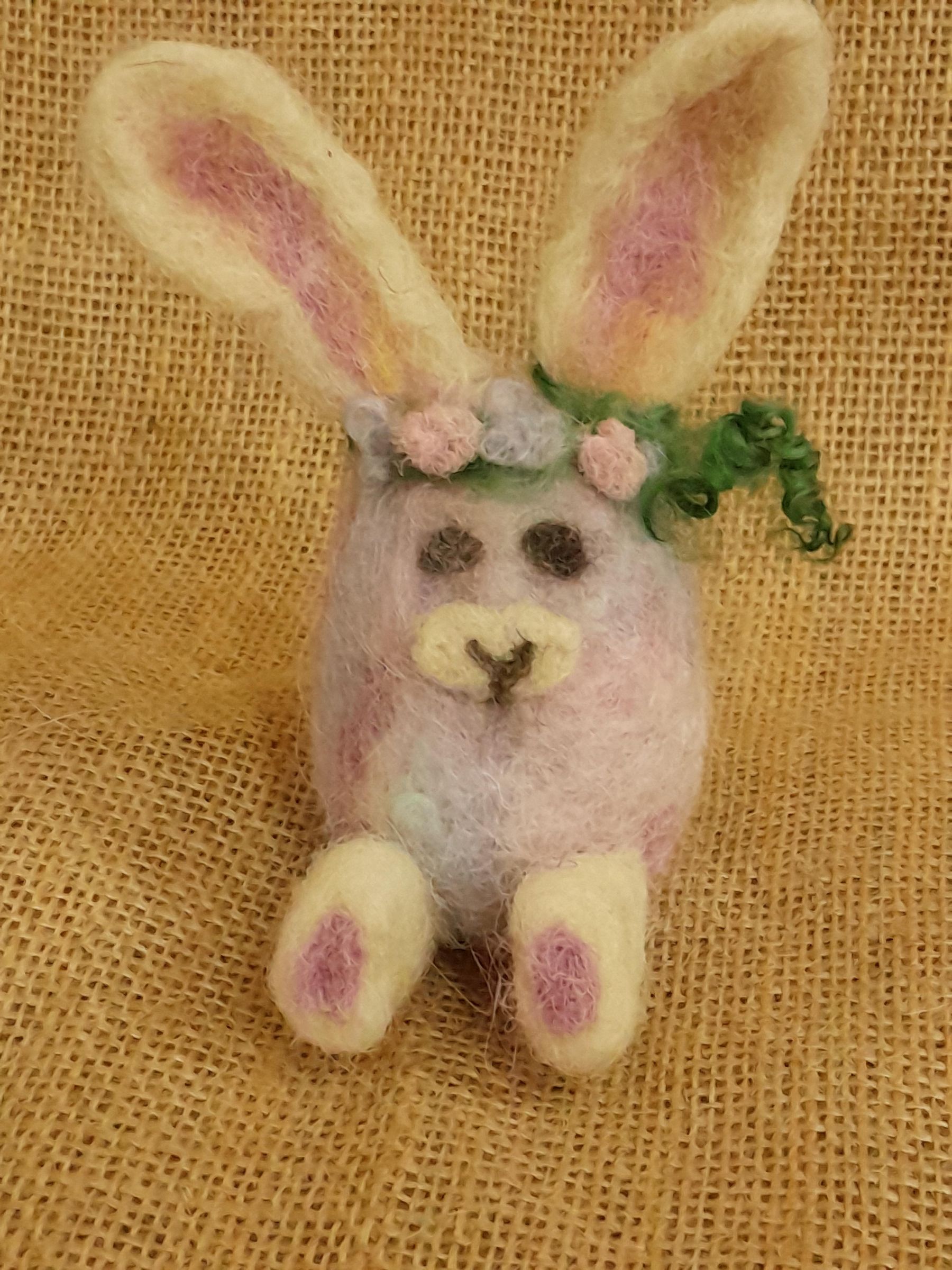 Needle Felted Easter Egg Bunny, Perfect Beginners Project : 8 Steps ...