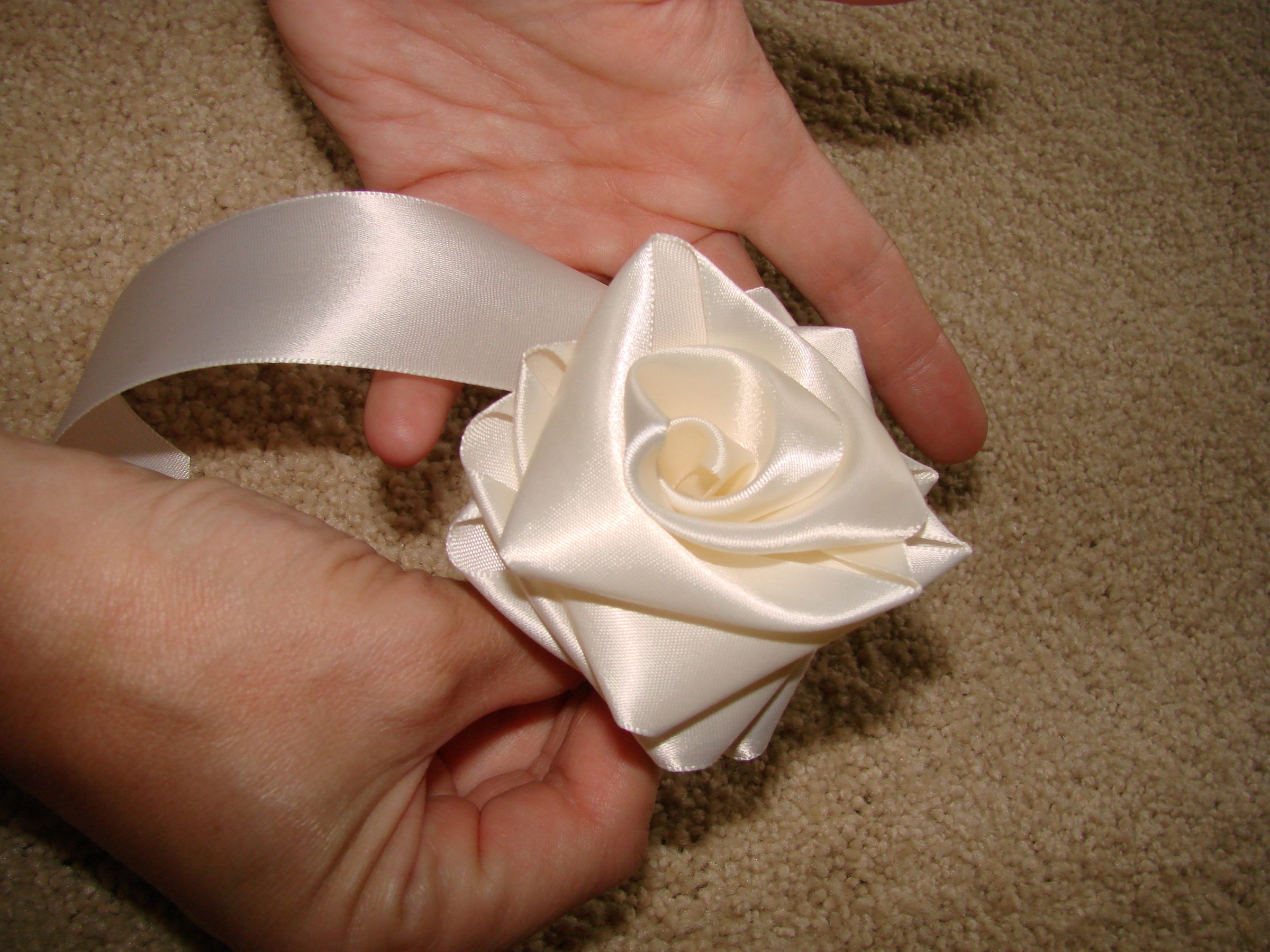 Heirloom Ribbon Bouquet : 6 Steps (with Pictures) - Instructables
