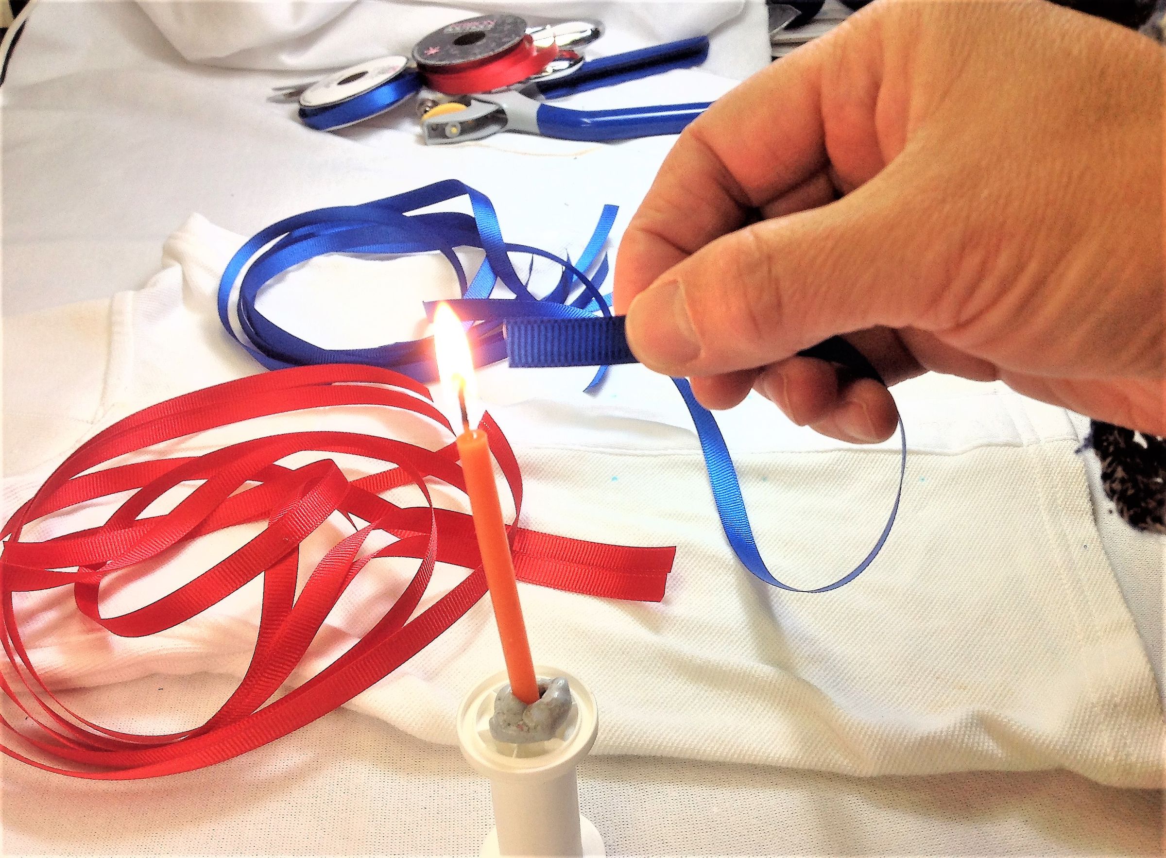 DIY Montessori Dressing Frames for Practical Life Skills : 11 Steps ...