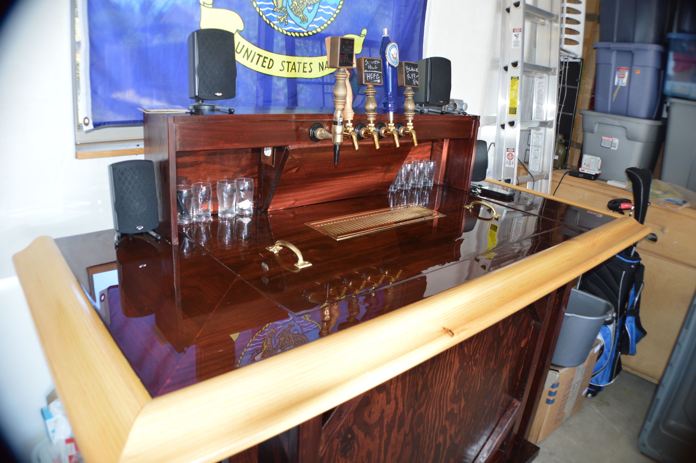 (Moveable) Home Bar Build! : 9 Steps - Instructables