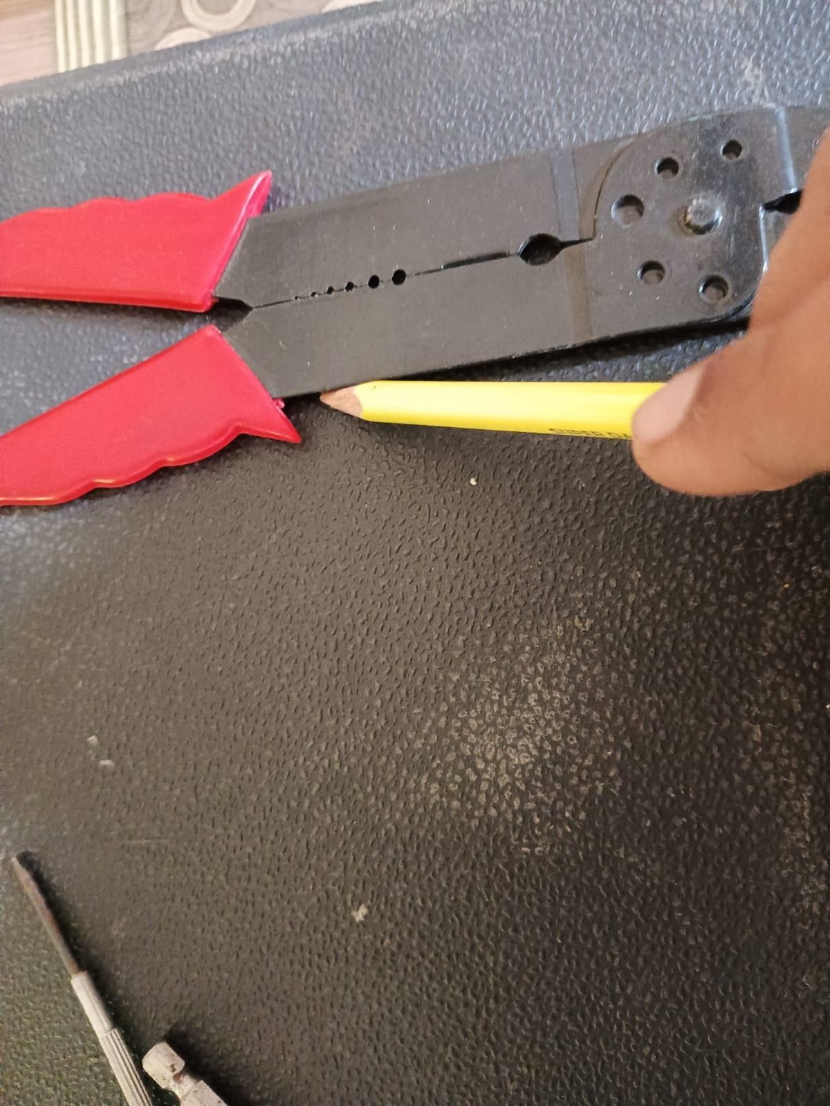 Homemade Portable Toolkit Suitcase : 4 Steps - Instructables