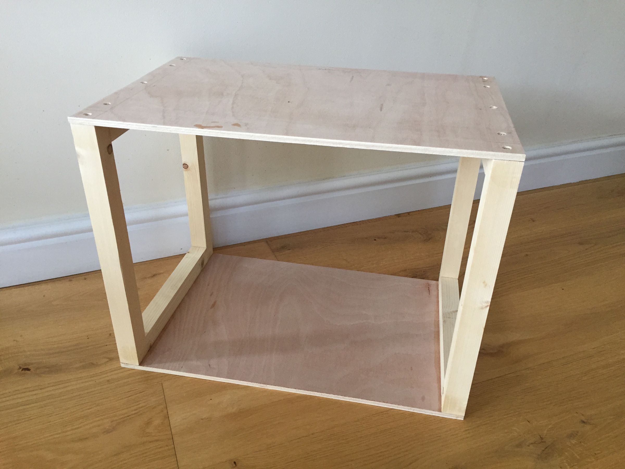 19 Inch 9U Comms Rack Made of Wood : 5 Steps - Instructables