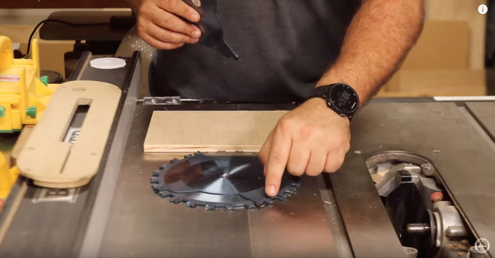 How to Install and Use a Dado Stack : 7 Steps (with Pictures ...