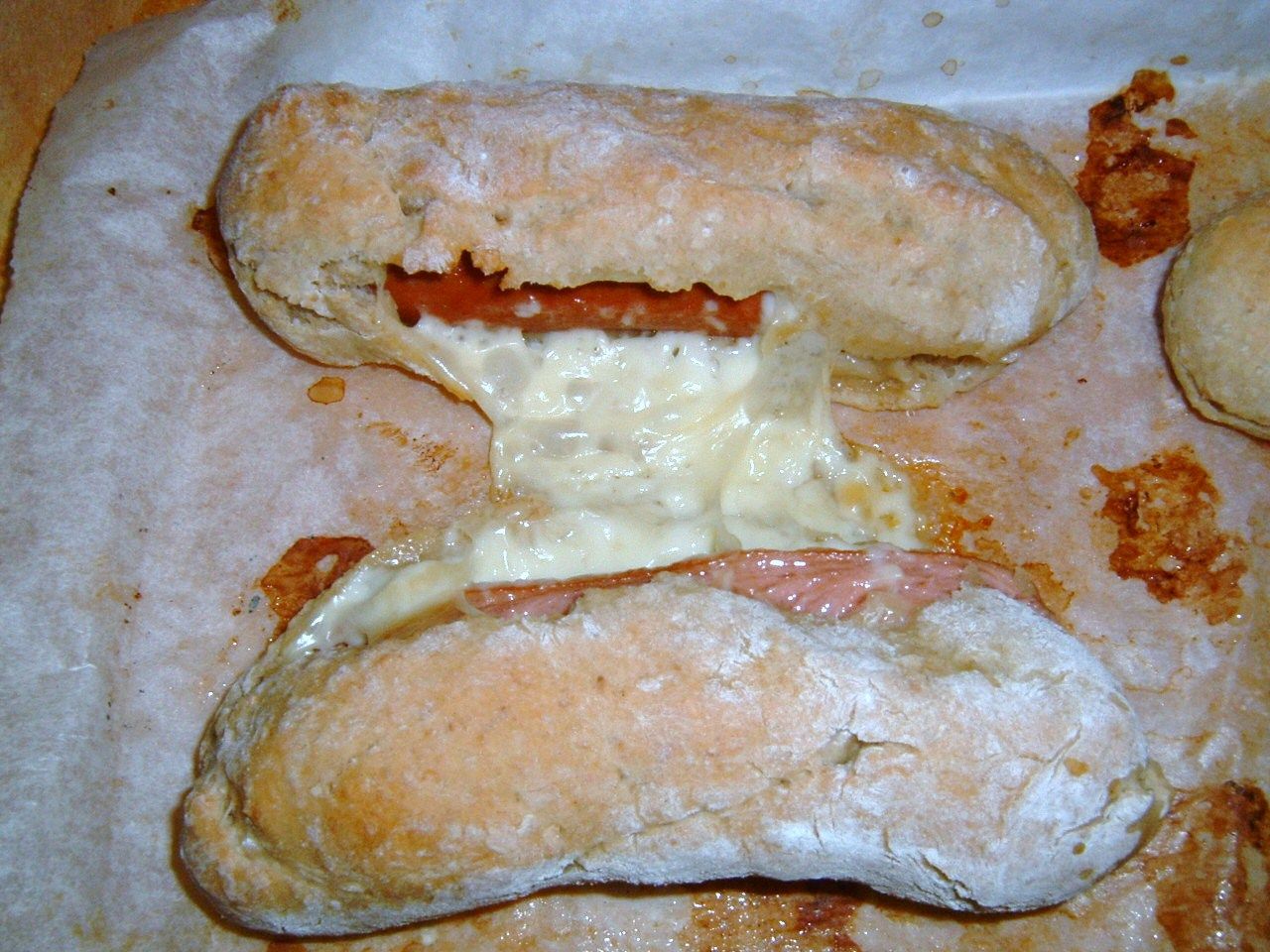 Wiener in a Bun : 6 Steps - Instructables