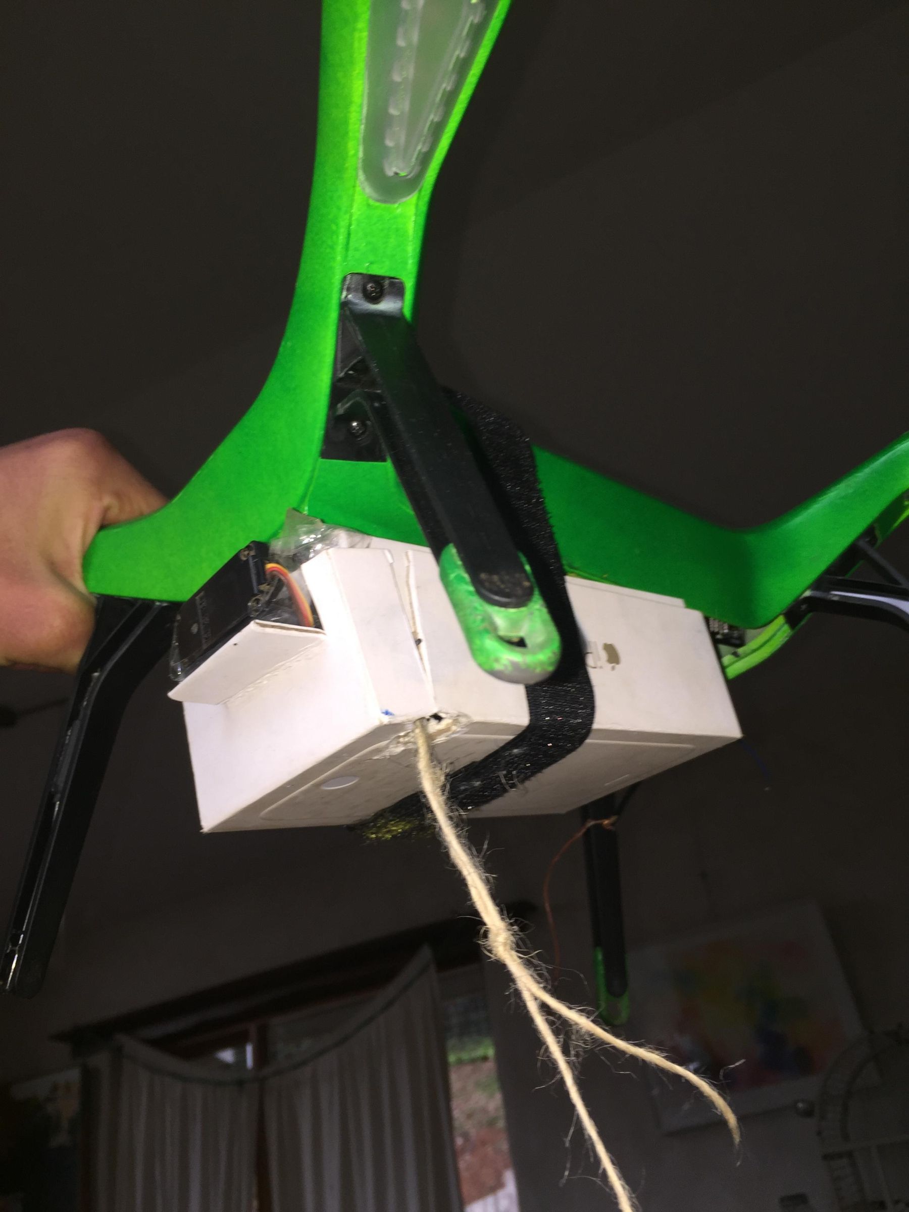 Remote Servo Dropper for Drone Fishing Super Neat : 7 Steps - Instructables