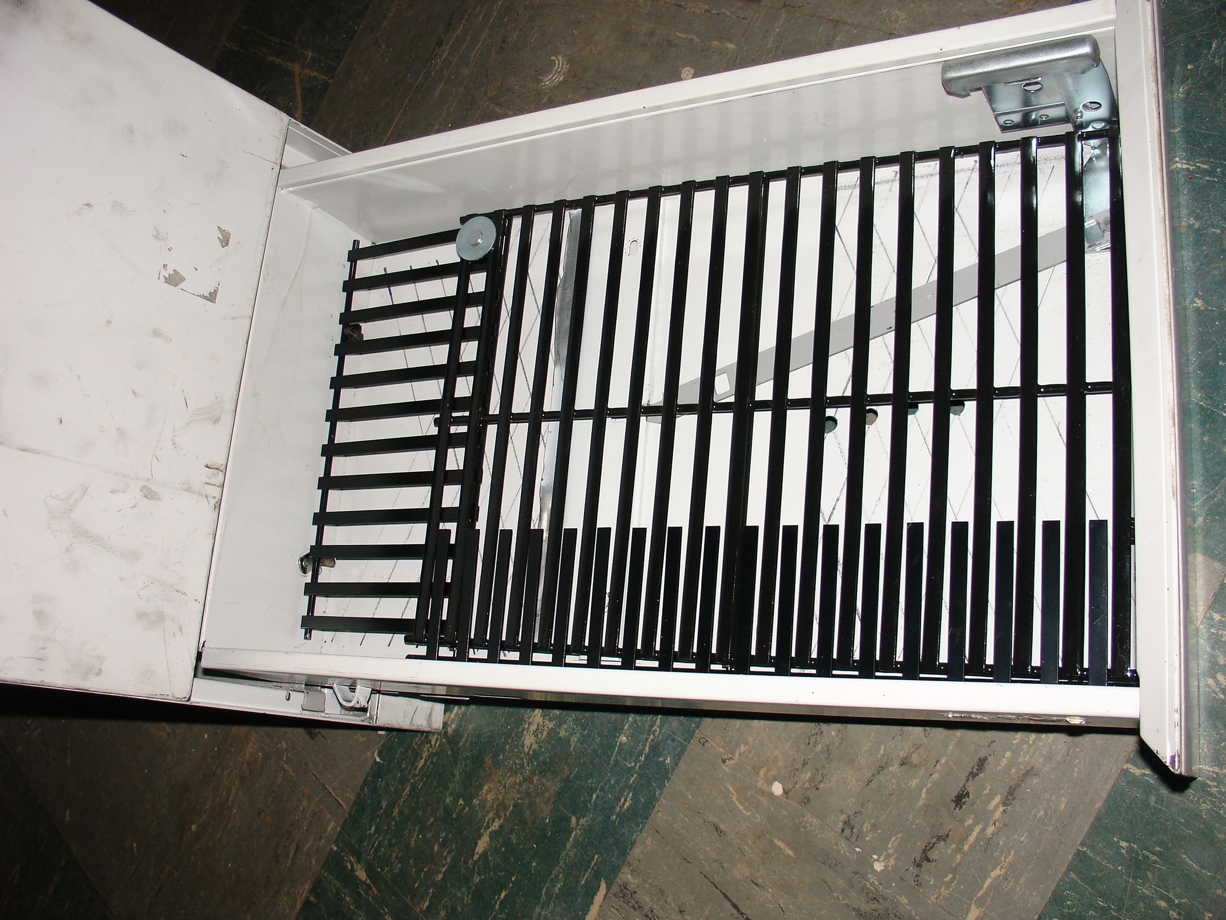 Filing Cabinet Smoker : 11 Steps (with Pictures) - Instructables