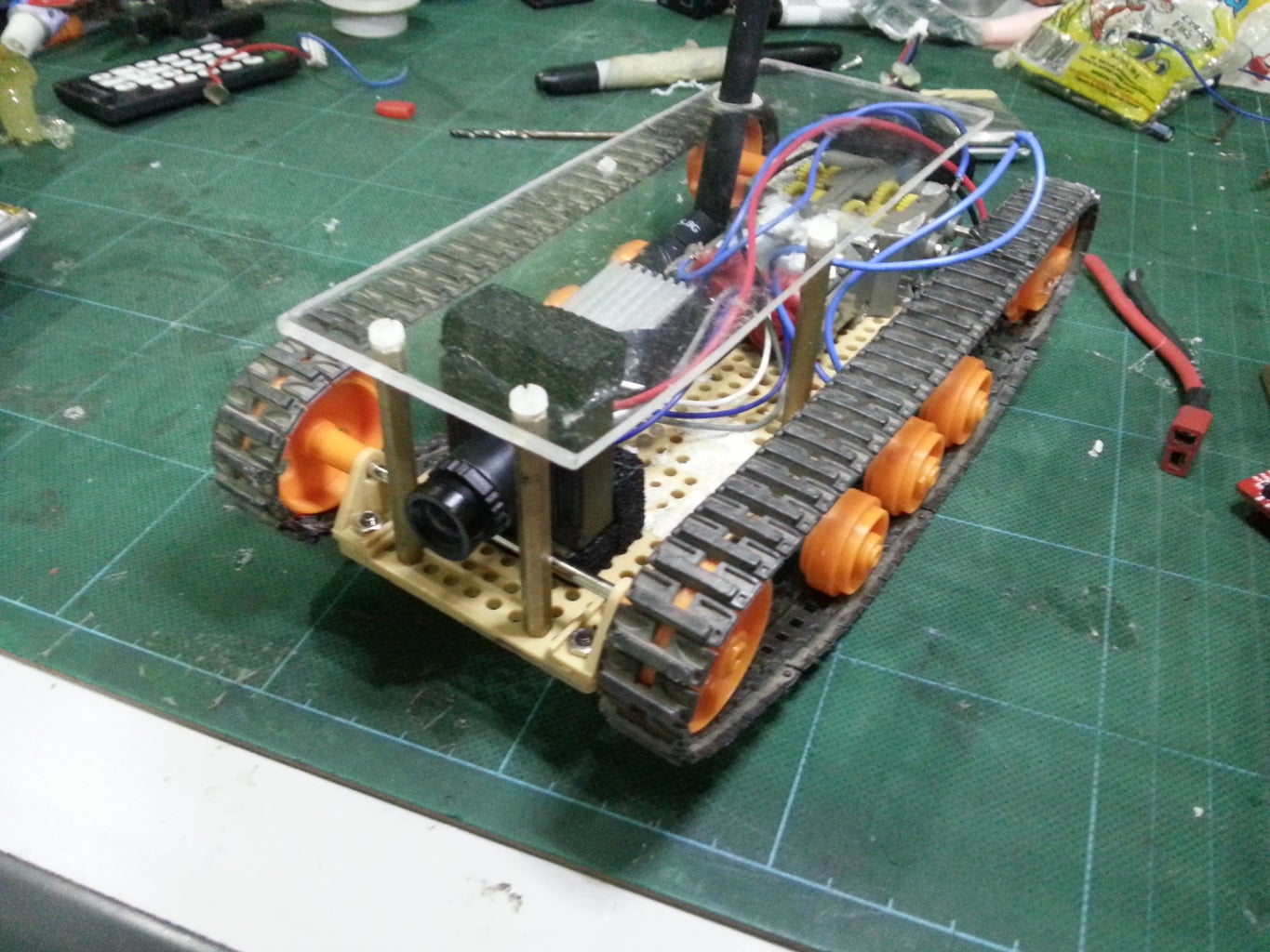 Diy Fpv Rc Tank V2 2km Range Upgrade 16 Steps With Pictures Instructables