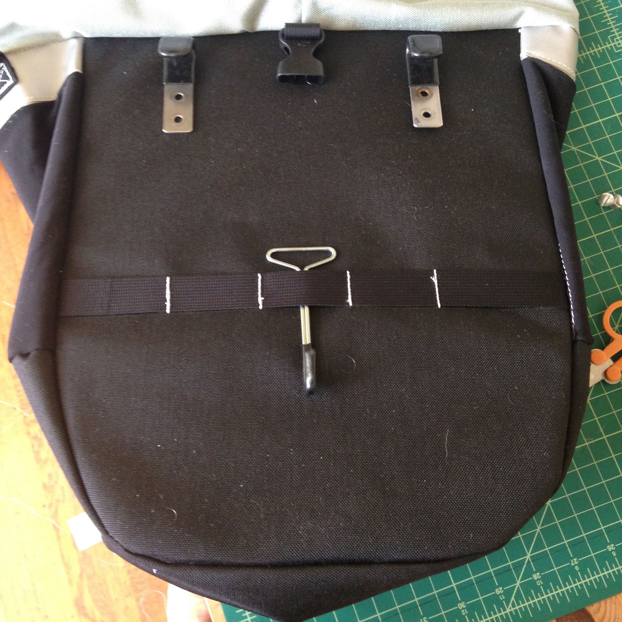 Bike Pannier From Scratch Using a Home Sewing Machine : 14 Steps (with ...