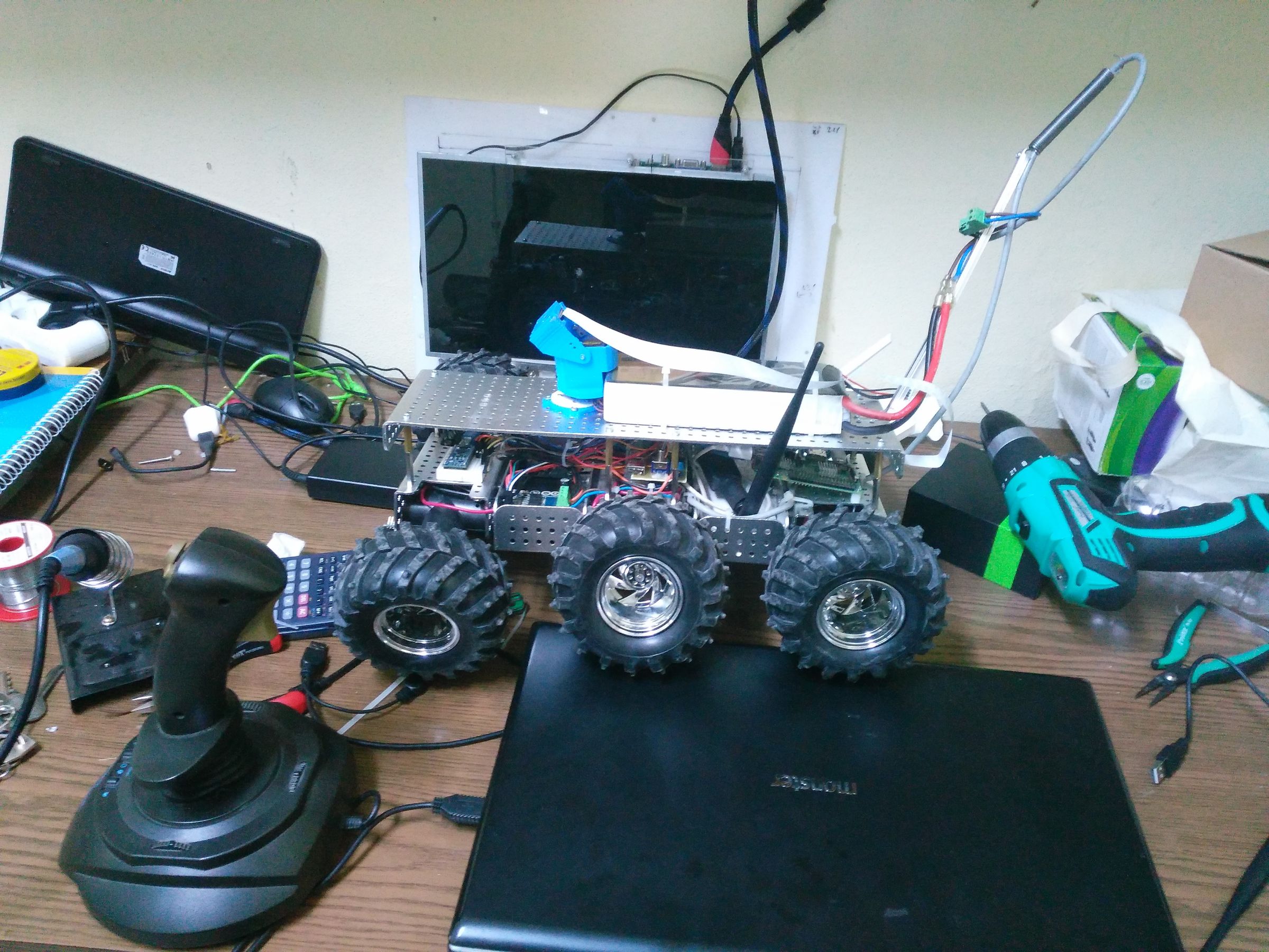 RC CONTROLLER WITH CAMERA VERSION 3 (Pi_CAR V3) : 8 Steps (with ...