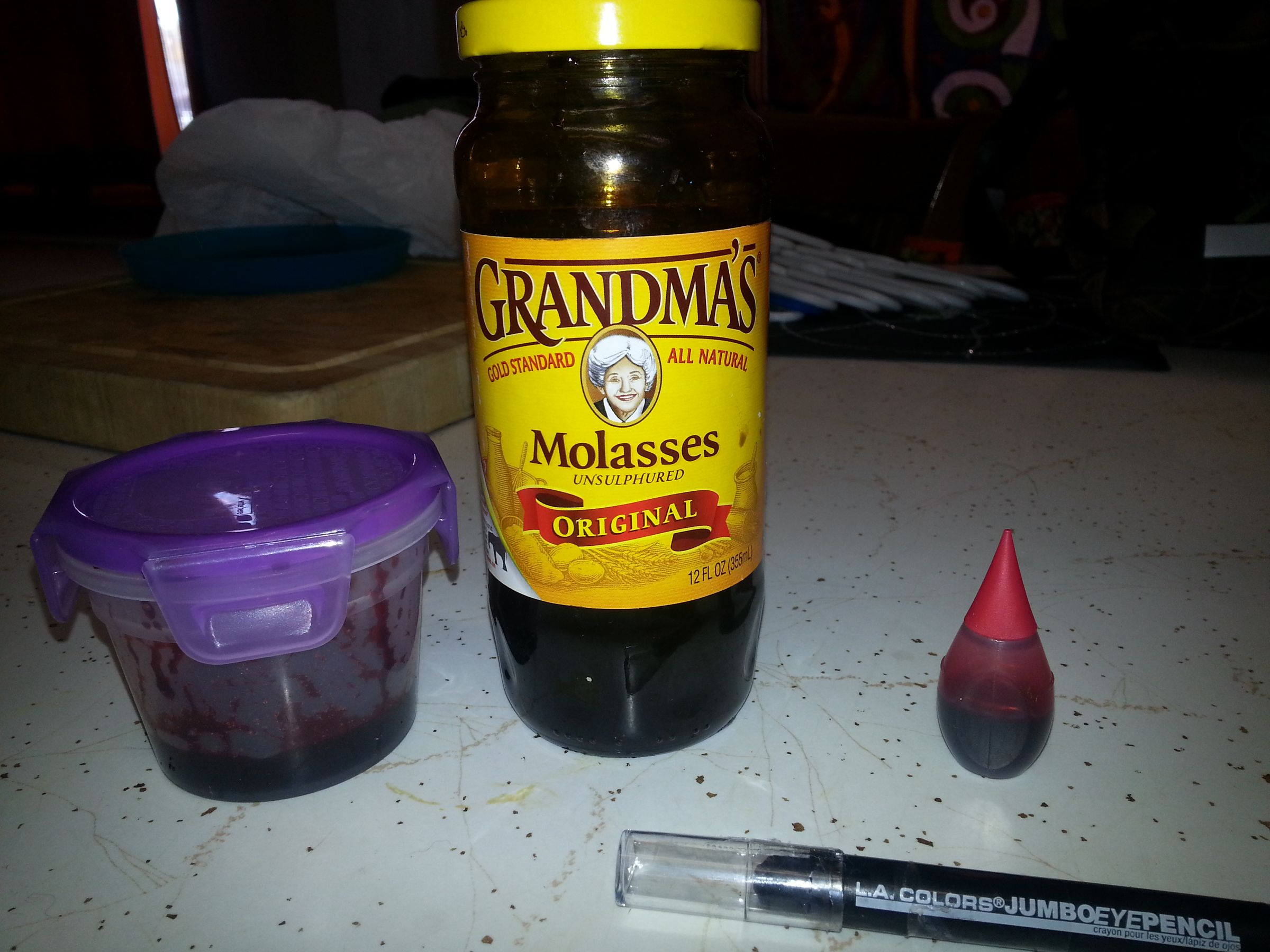 Easy Blood Make-up : 4 Steps - Instructables