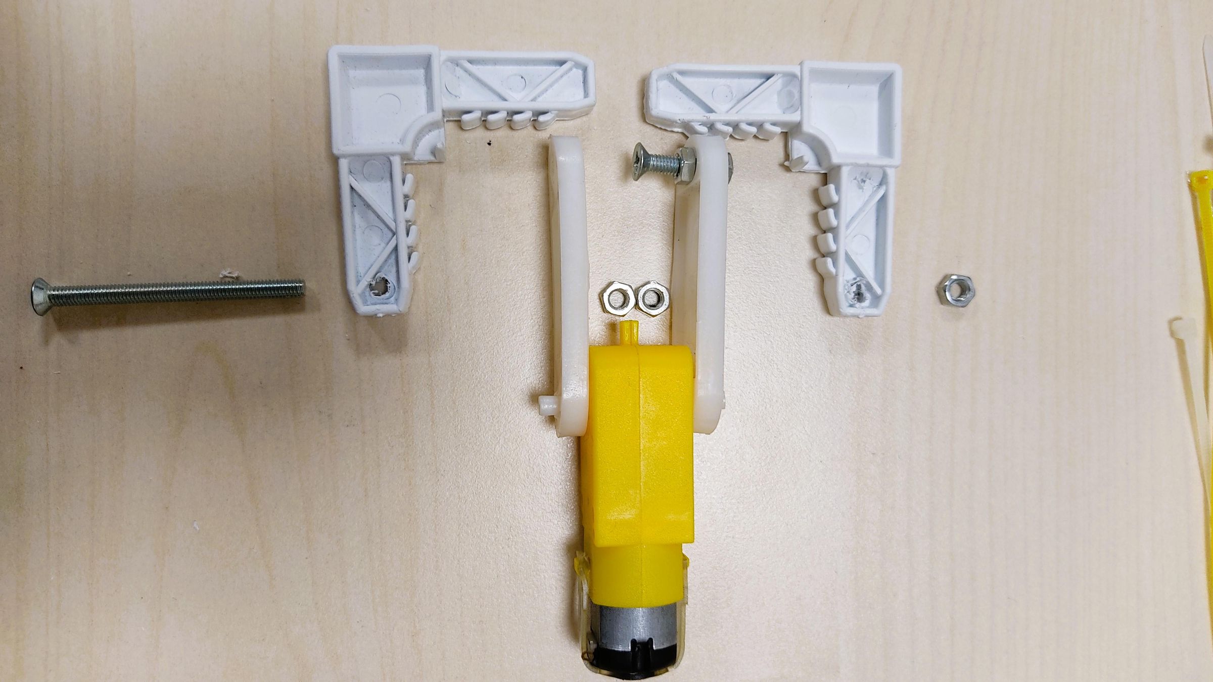Robotics for School: Create Four Easy Robots Using Simple Materials ...