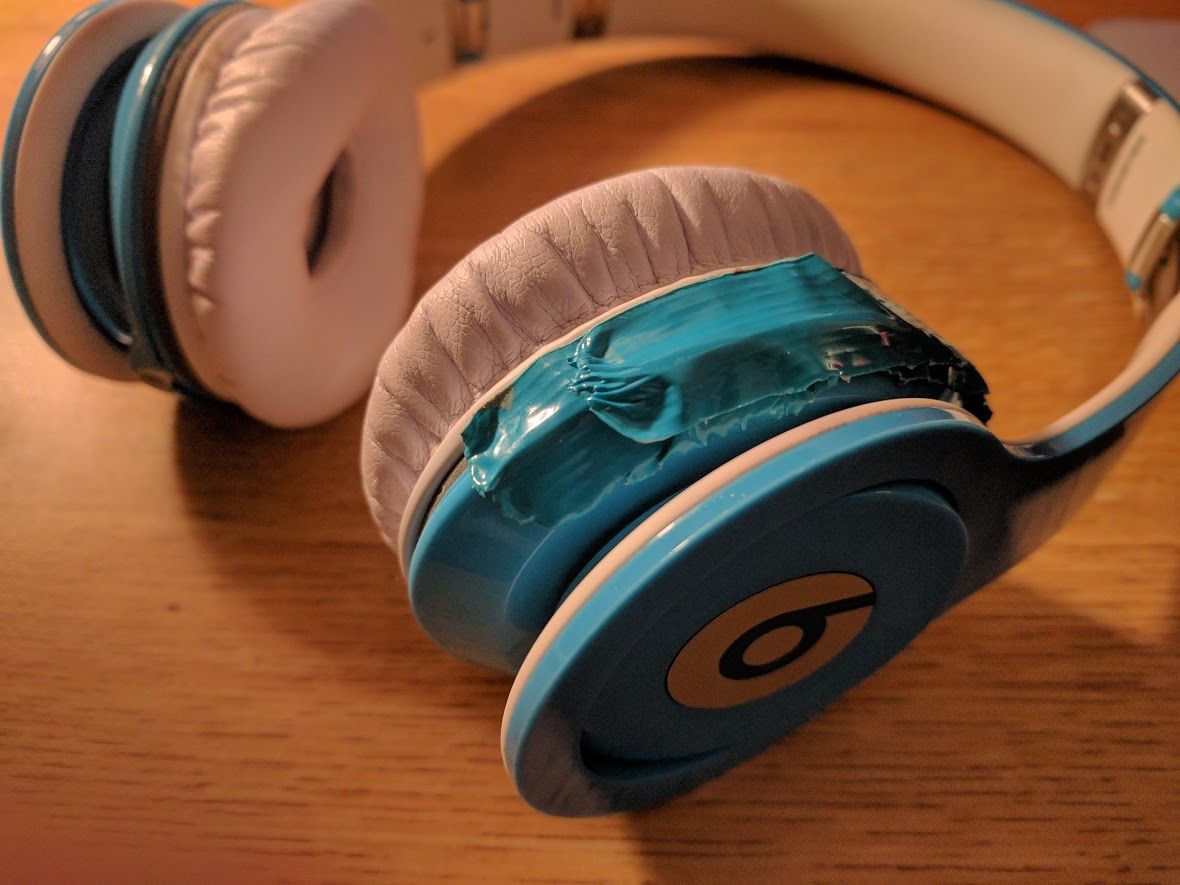 How to Repair a Pair of Beats by Dr. Dre Headphones With a Broken ...