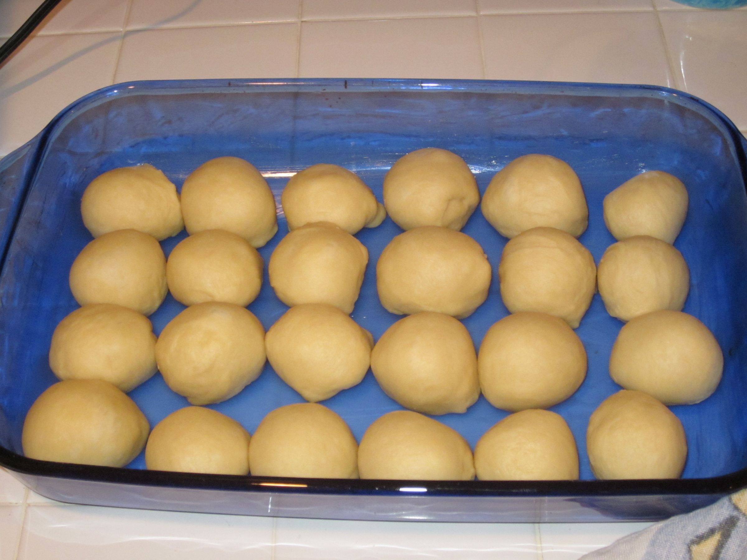 Easy Yeast Rolls : 7 Steps (with Pictures) - Instructables
