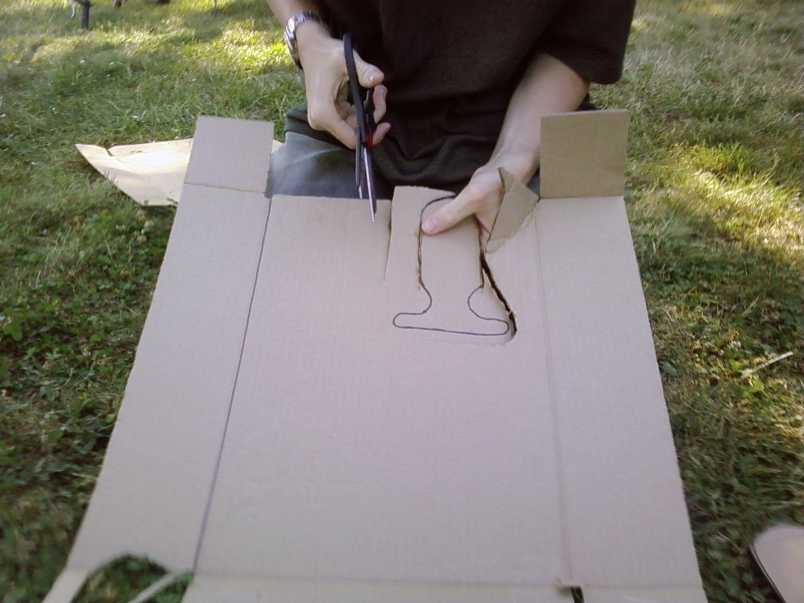 Cardboard Cell Phone Case. : 9 Steps - Instructables