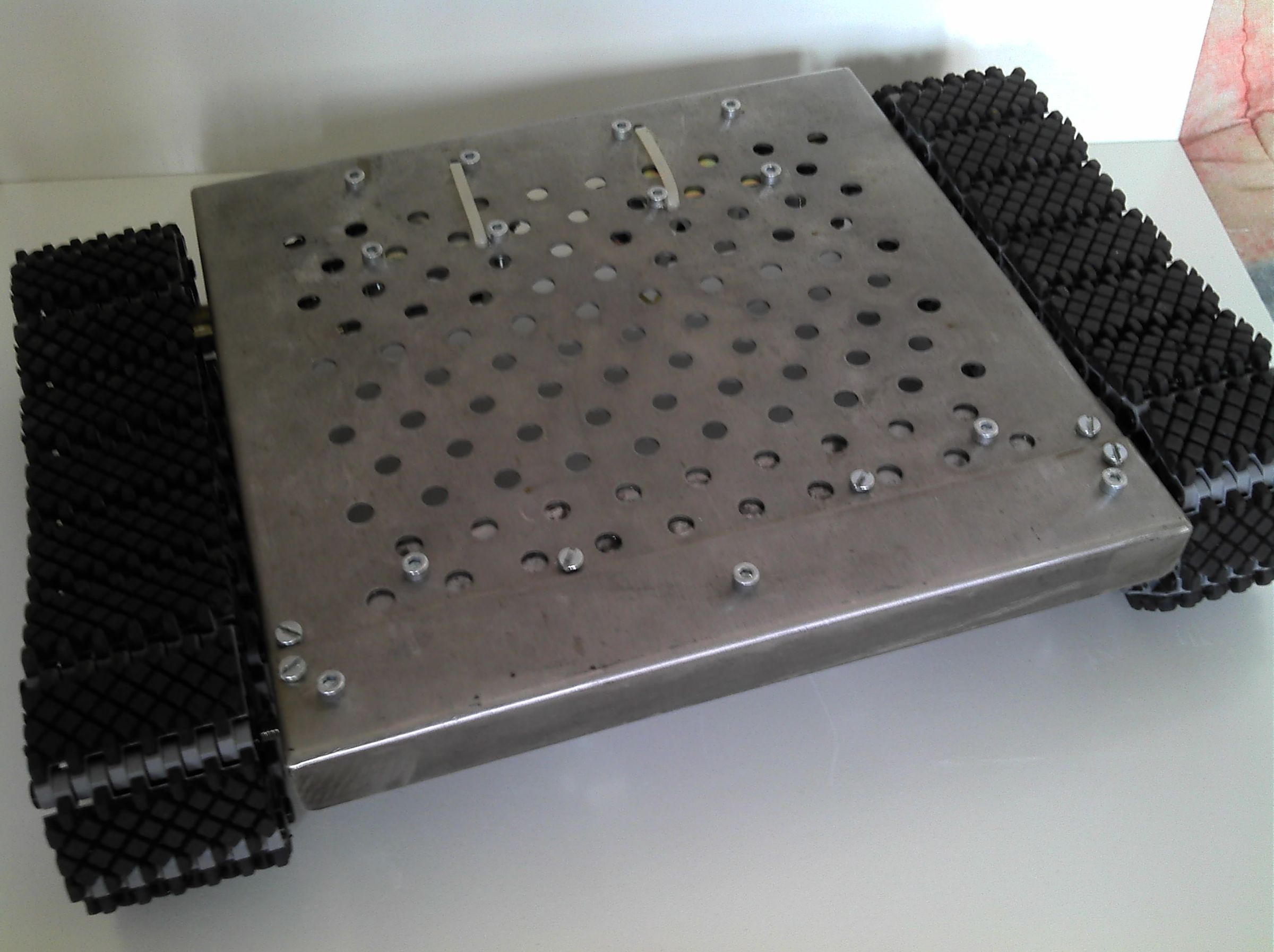 Joystick-controlled Robot - Instructables