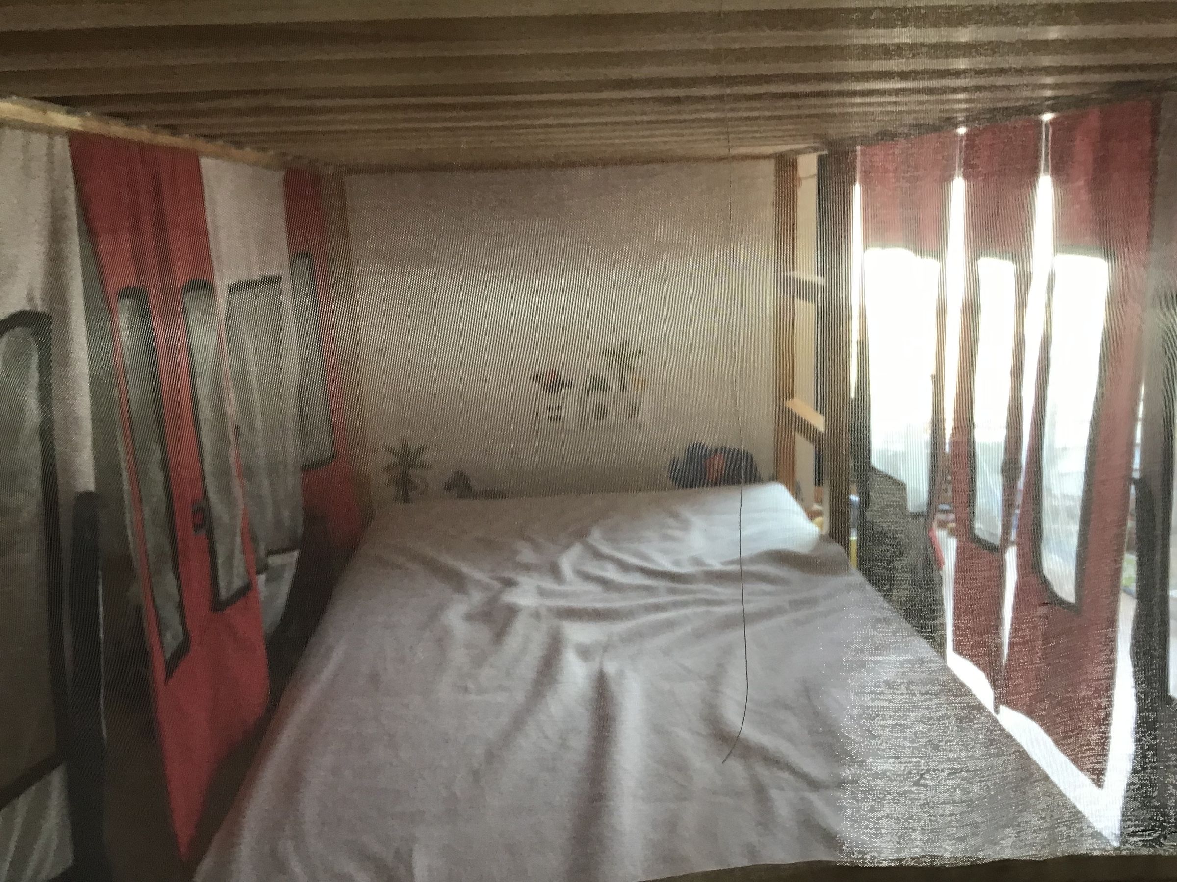 Red Train Bunk Bed Curtains for a Child : 11 Steps (with Pictures ...