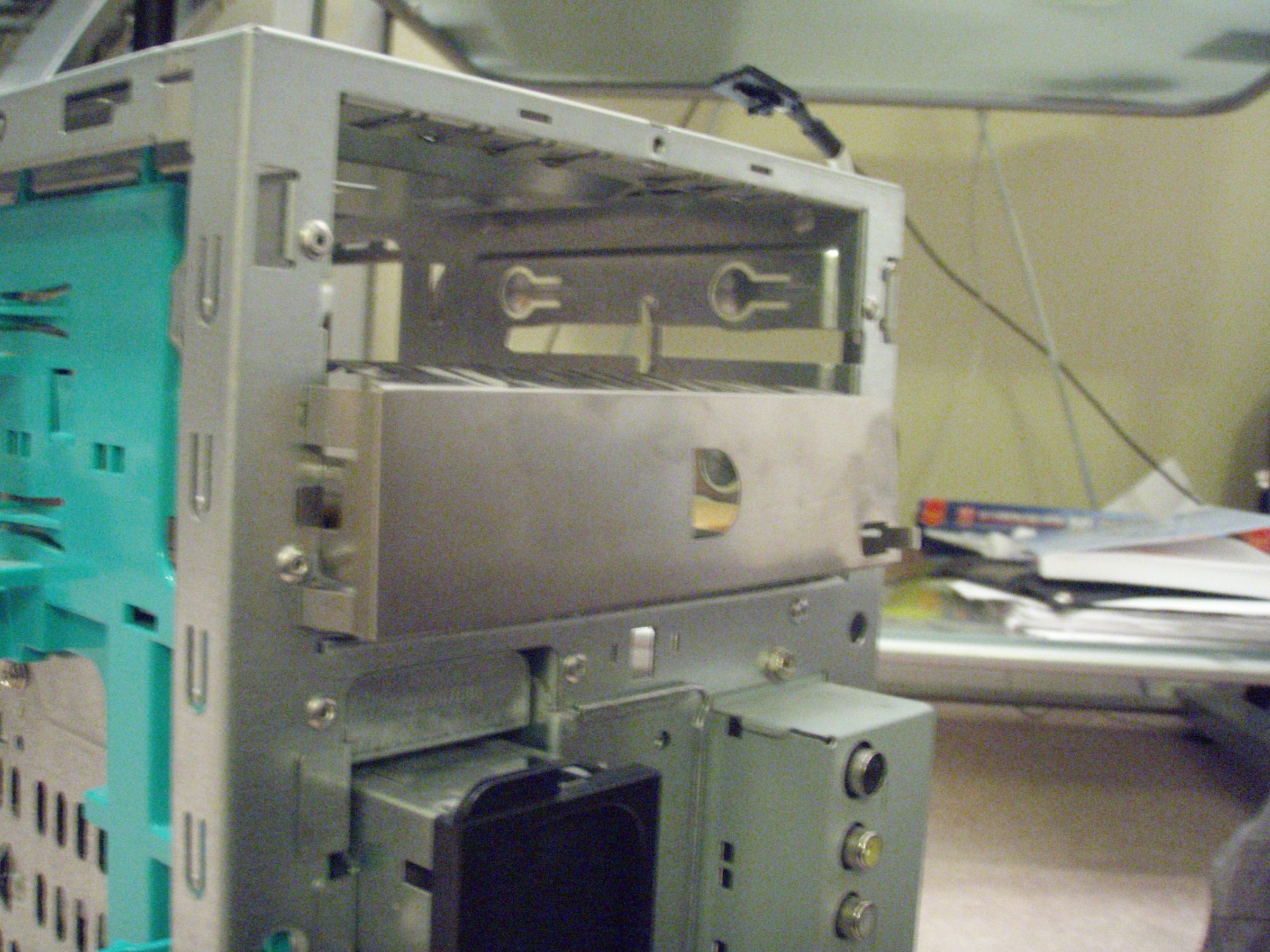 How to Disassemble a Computer : 16 Steps (with Pictures) - Instructables