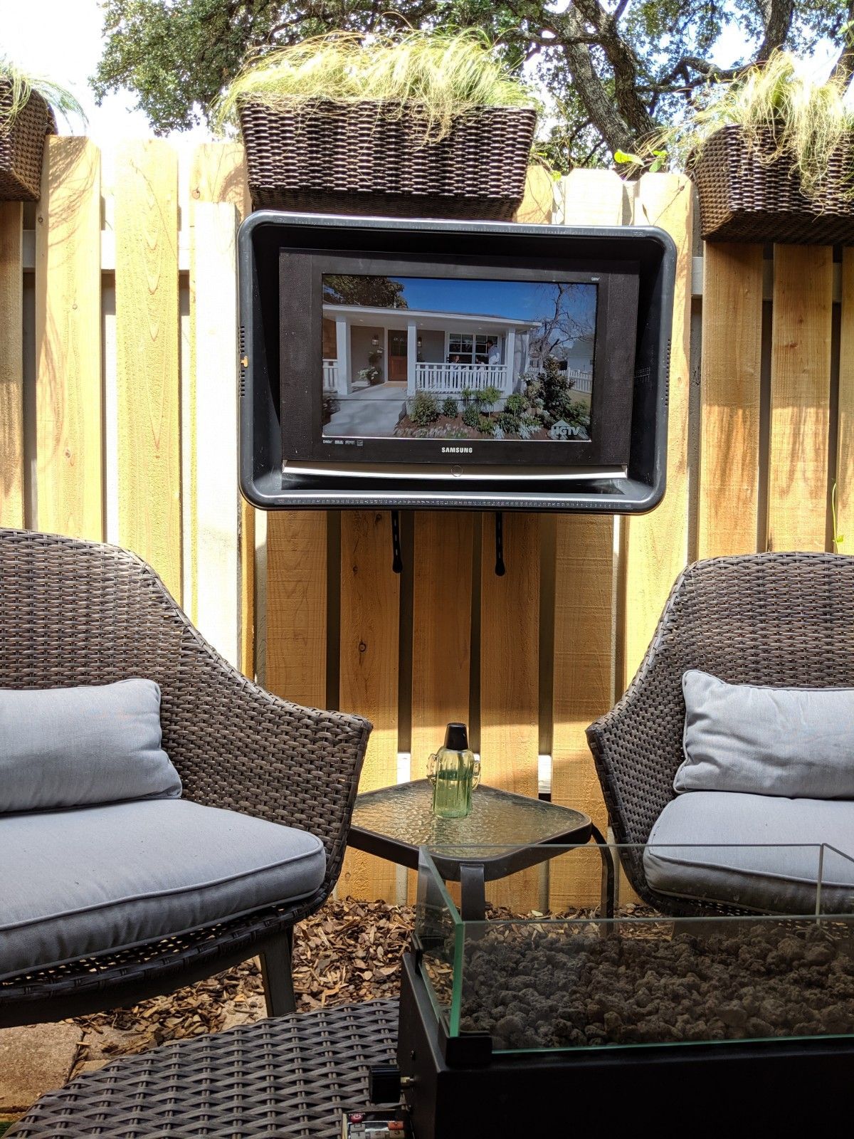 Outdoor TV Enclosure : 17 Steps (with Pictures) - Instructables