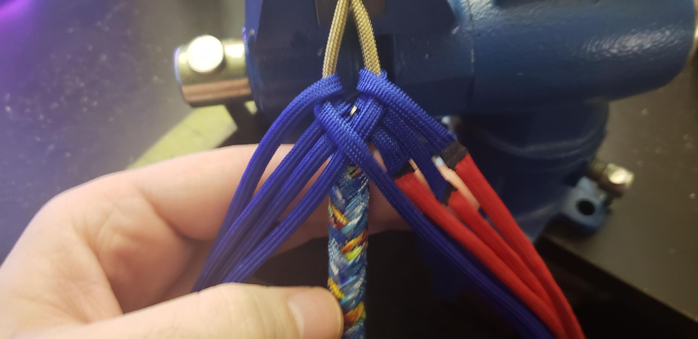 Tygra's Bolo-Whip With Paracord in 16 Plait : 9 Steps (with Pictures ...