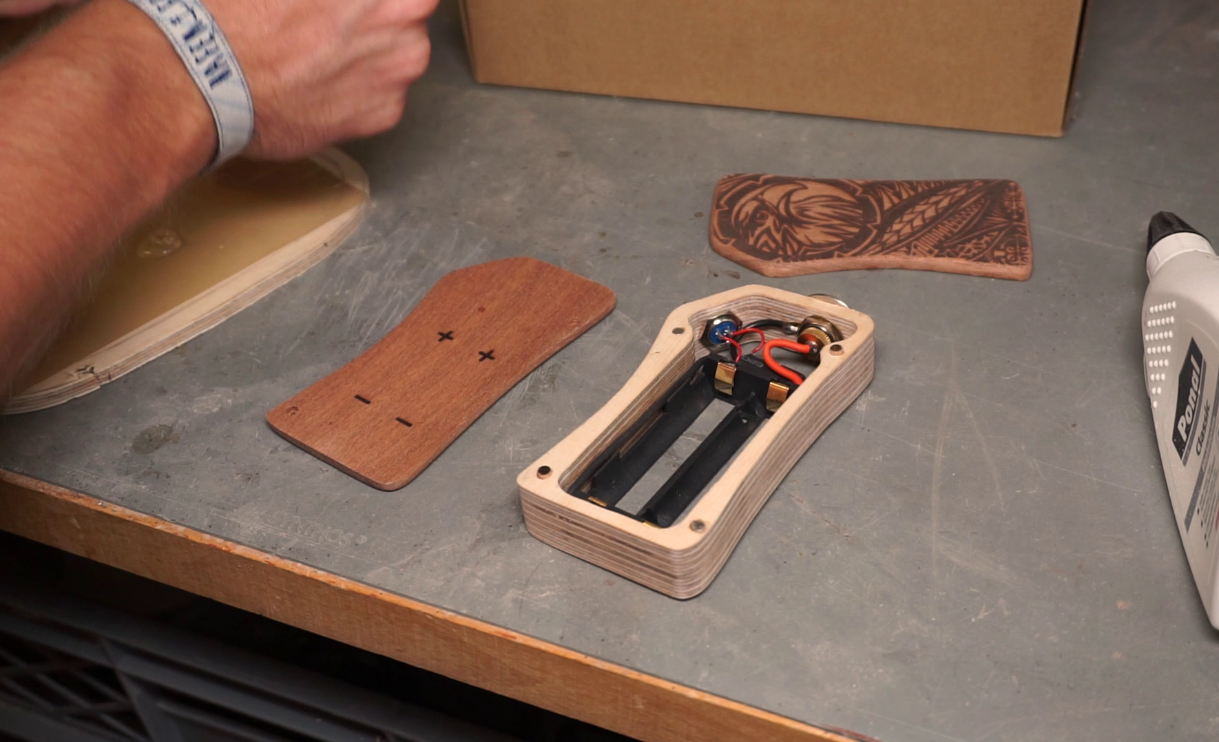 Wooden Box Mod for Dual 18650 Batteries : 5 Steps - Instructables