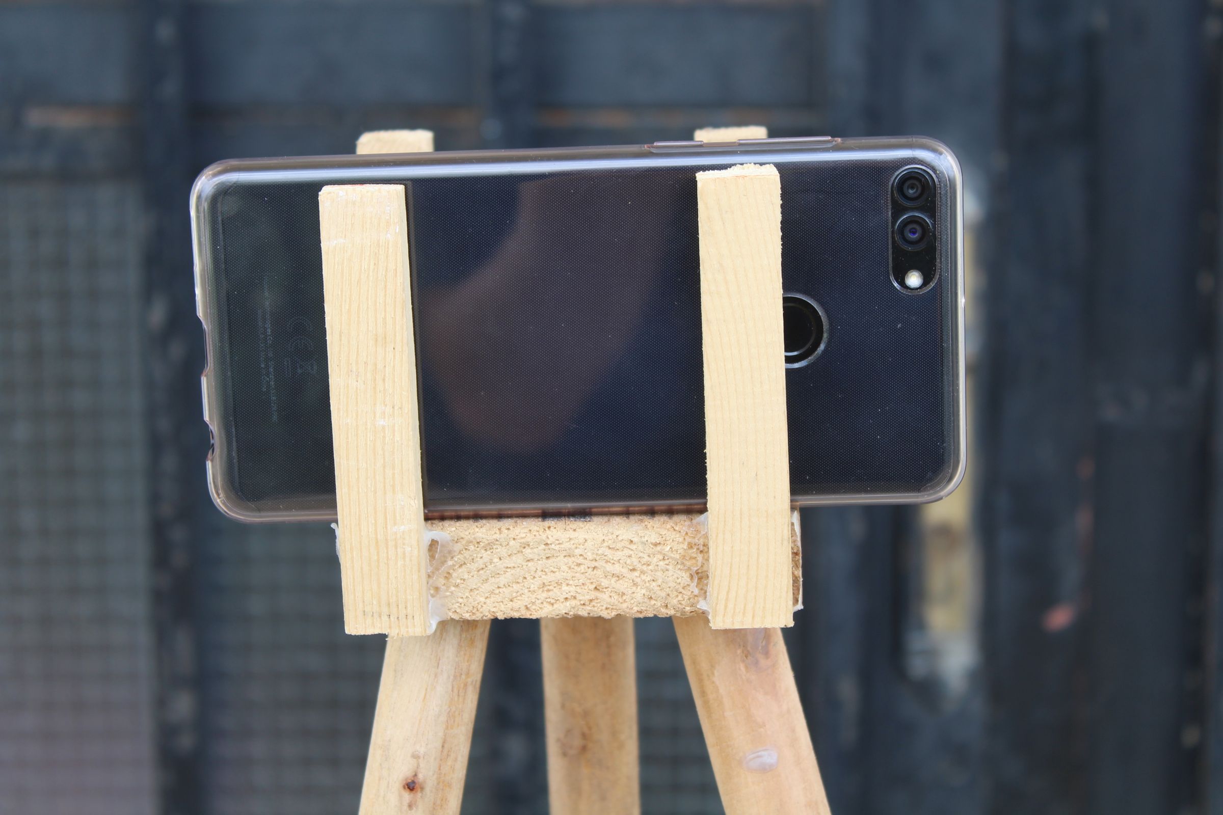 How to Make a Wooden Tripod : 9 Steps (with Pictures) - Instructables