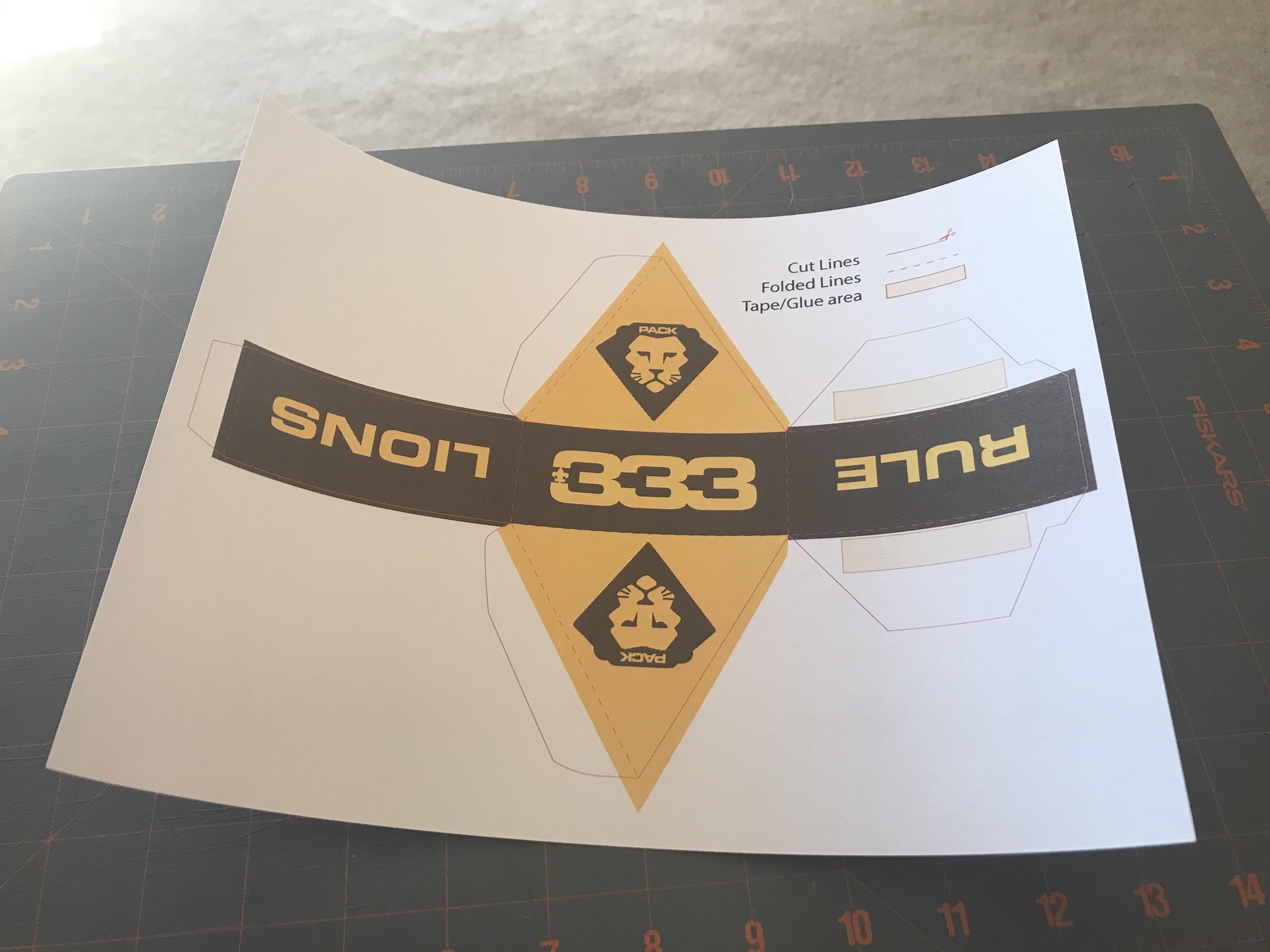 Handmade Custom Shaped Gift Box Series: Beginner - Tri-Fold Box : 6 ...