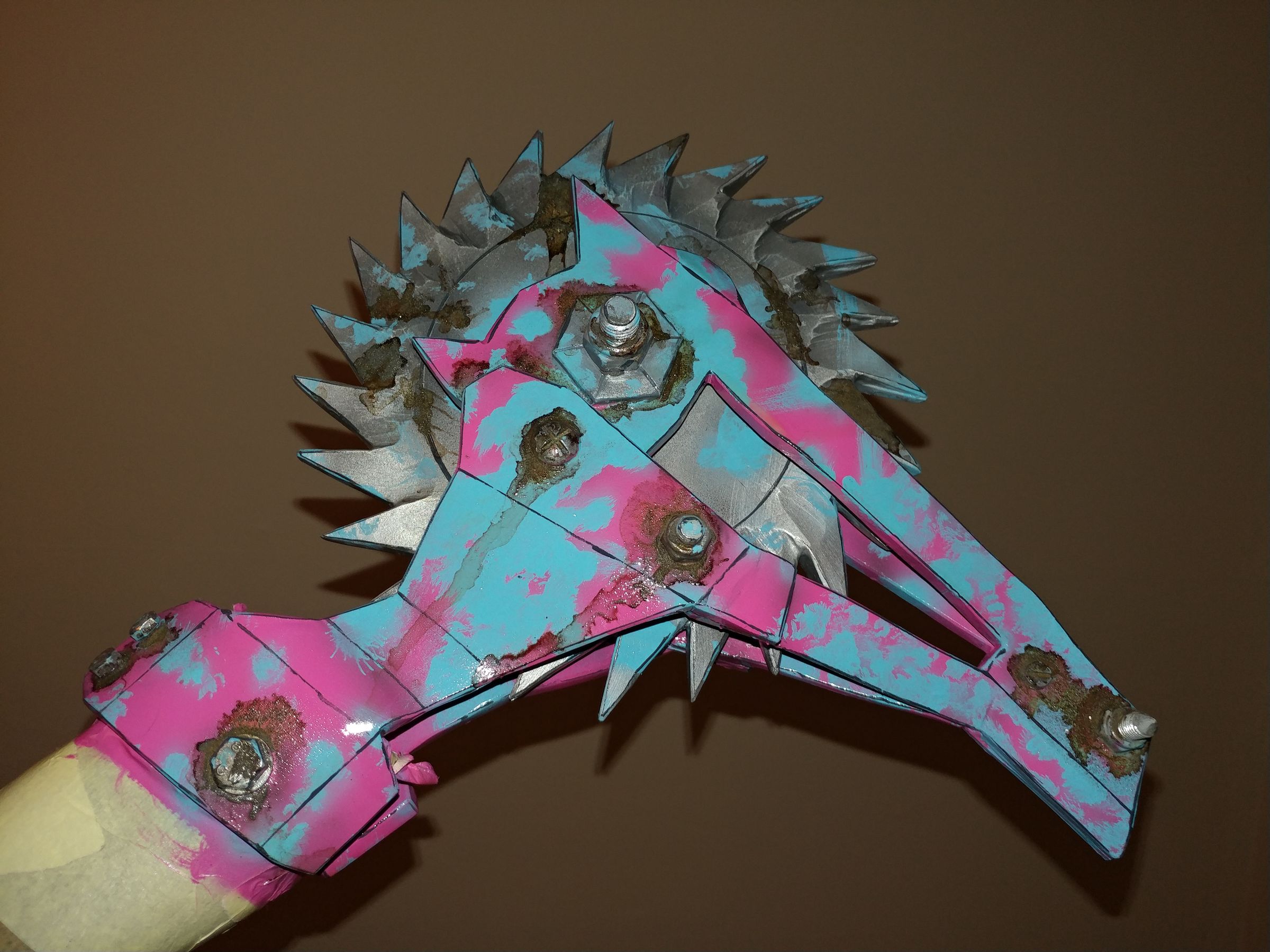 Krieg's Buzz Axe (Borderlands 2) : 8 Steps - Instructables