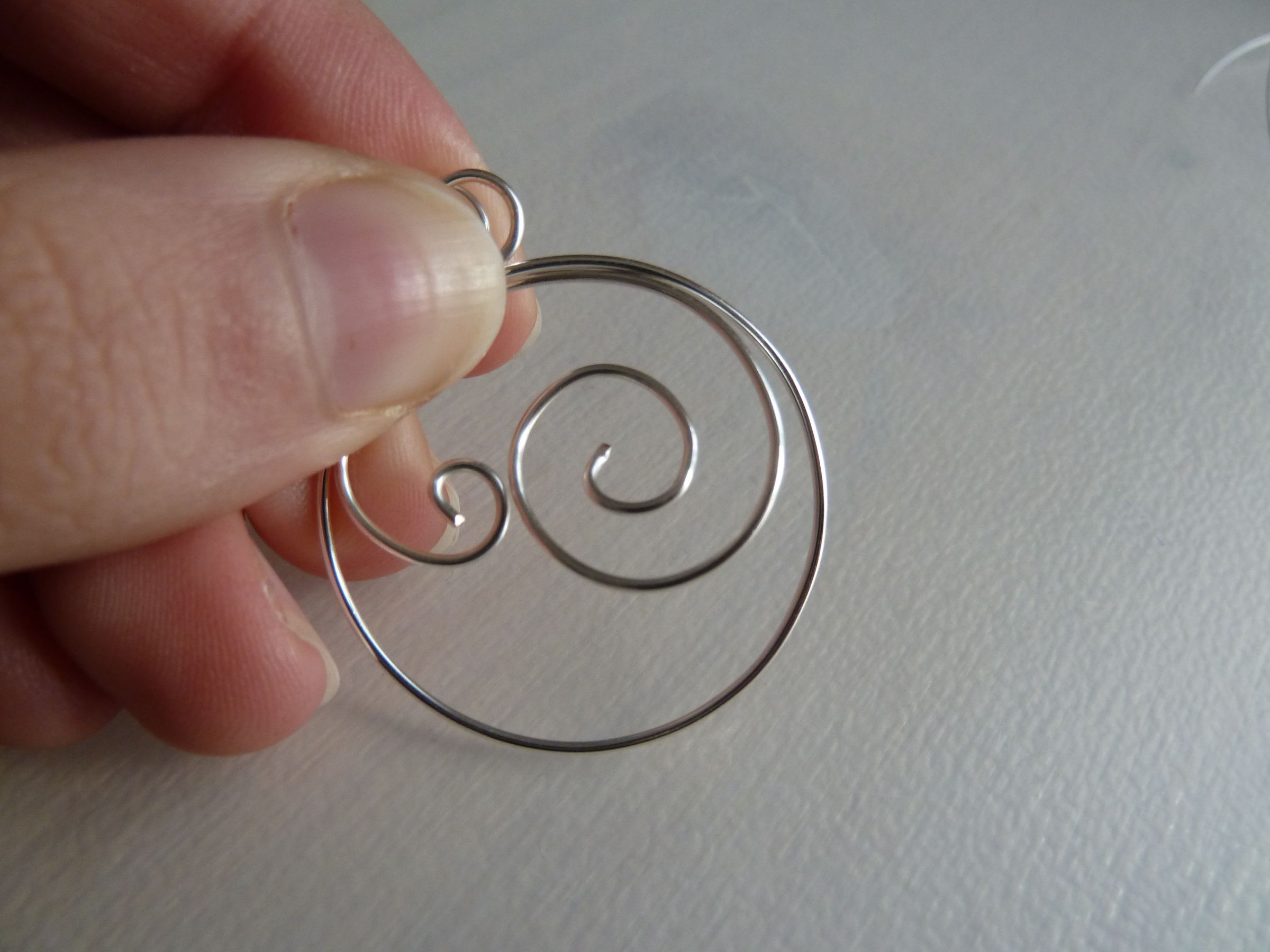 Triple Swirl Wirework Pendant : 17 Steps (with Pictures) - Instructables