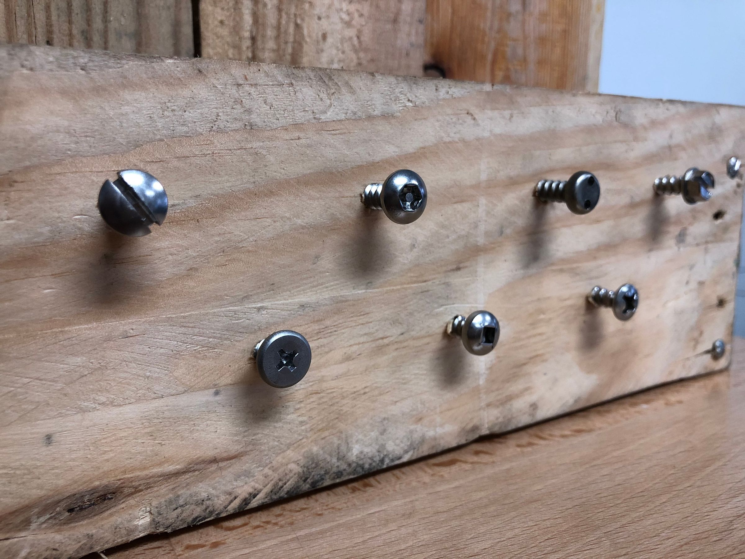 Pallet Key Holder : 5 Steps (with Pictures) - Instructables