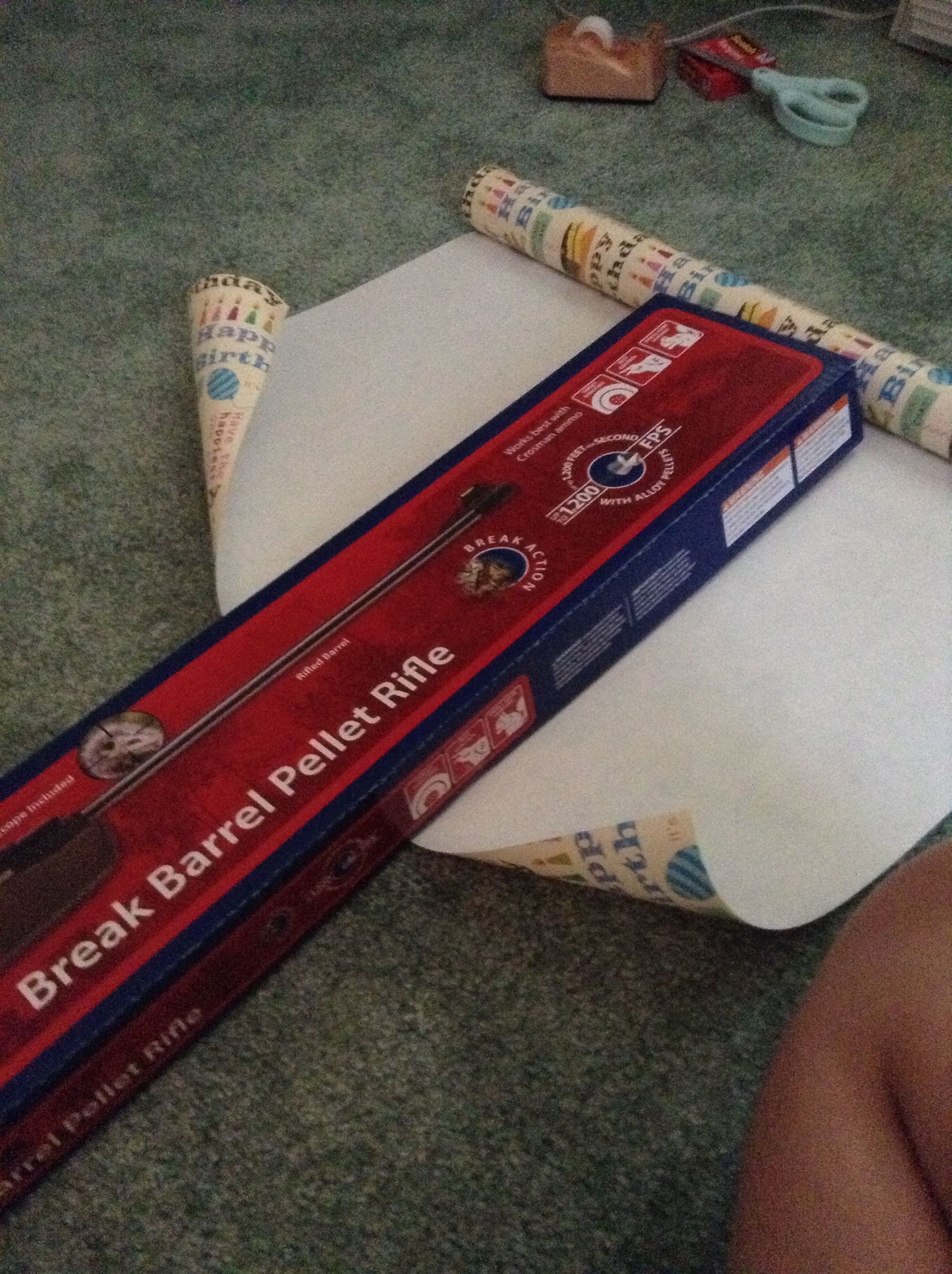 How to Wrap a Large Gift : 4 Steps - Instructables