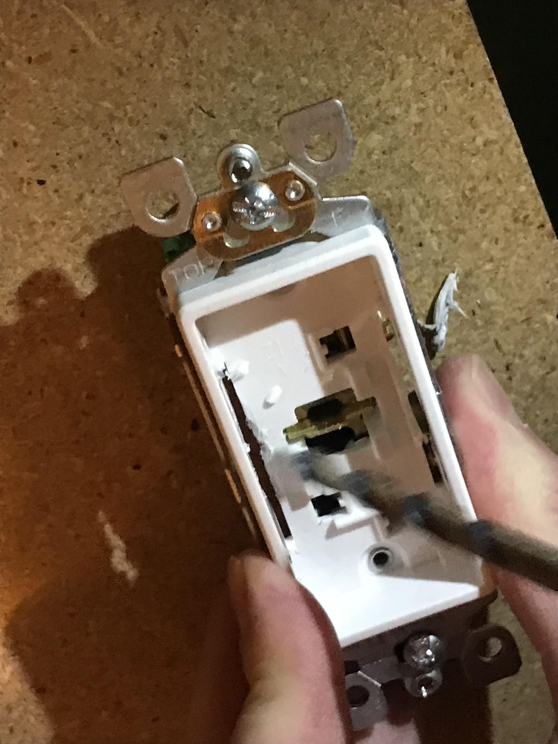 Remote Controlled Light Switch (Arduino) : 3 Steps - Instructables